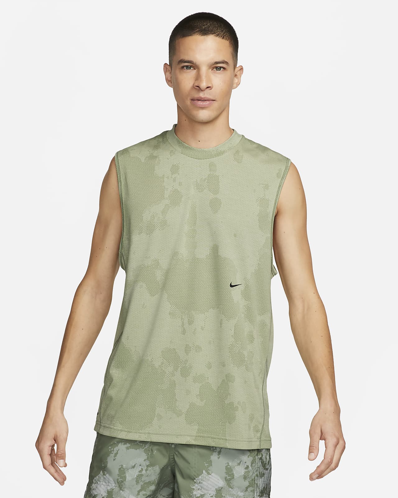 Nike Dri-FIT ADV APS Men's Fitness Tank Top. Nike AE