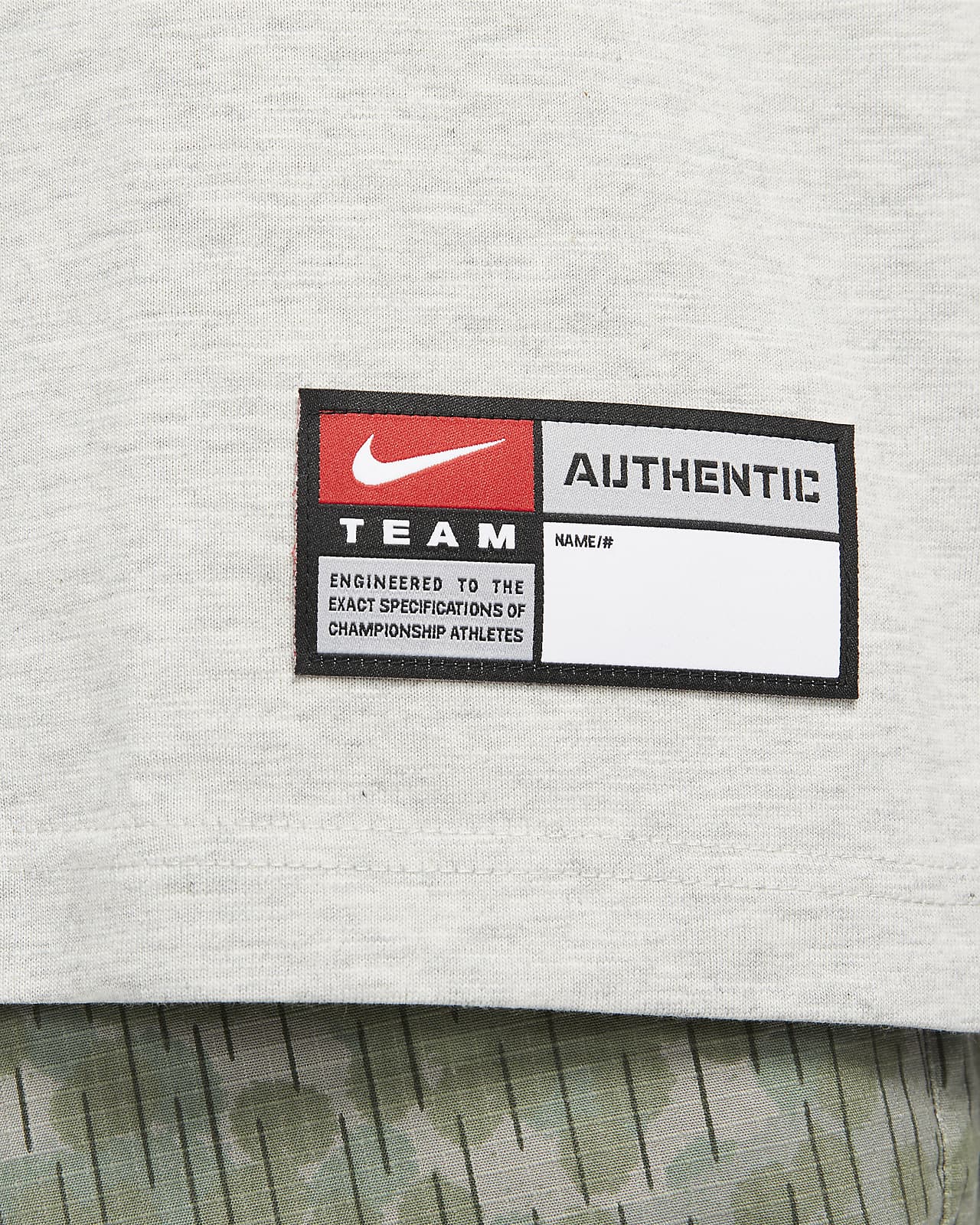 Nike SB Raglan Skate T-Shirt. Nike GB