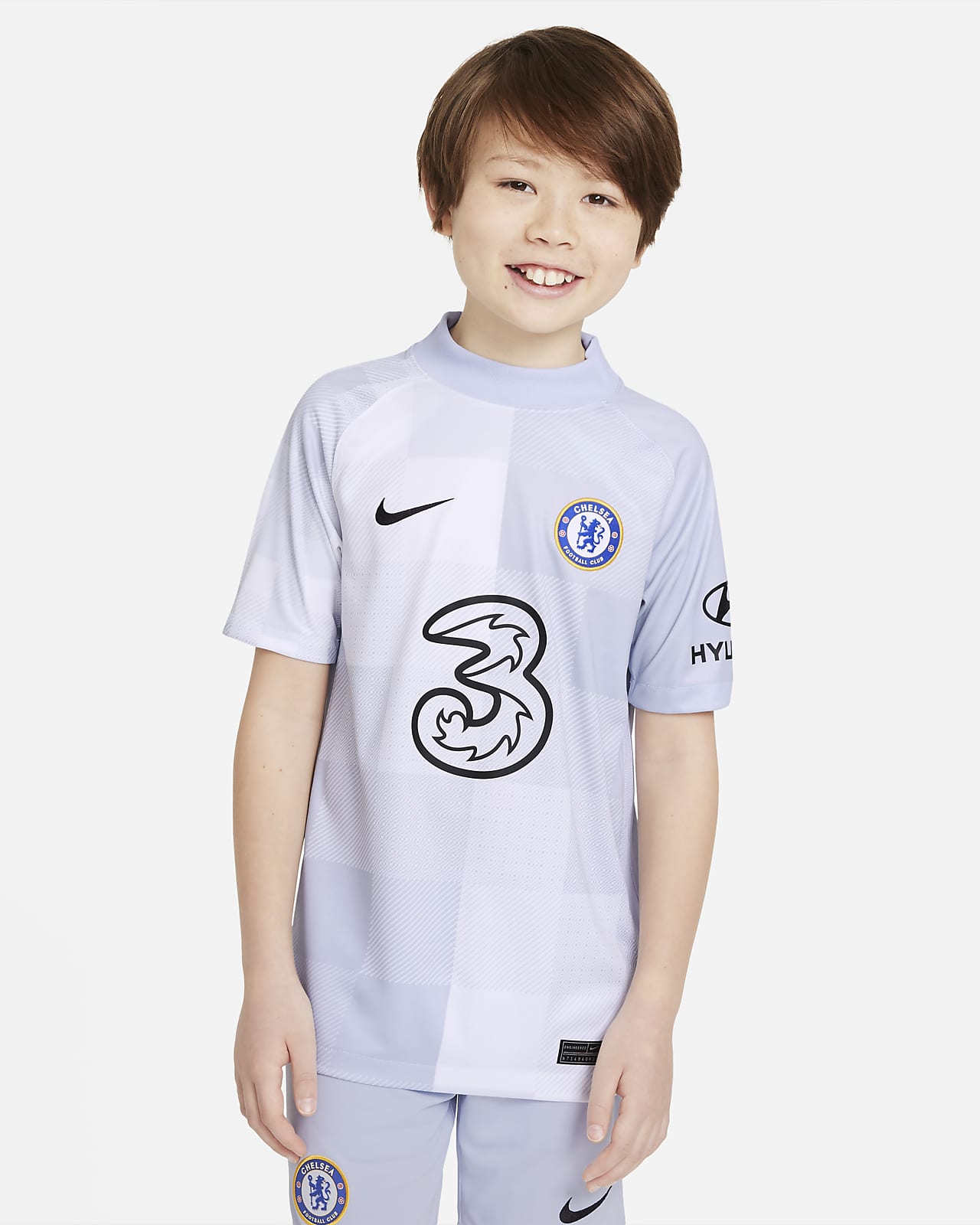 Chelsea F.C. 2021/22 Stadium Goalkeeper Older Kids' Football Shirt. Nike GB
