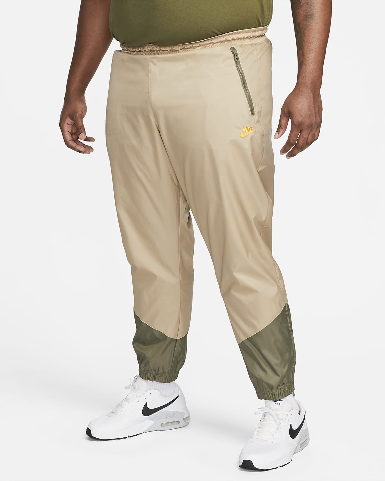 Nike Windrunner Men's Woven Lined Trousers. Nike AE