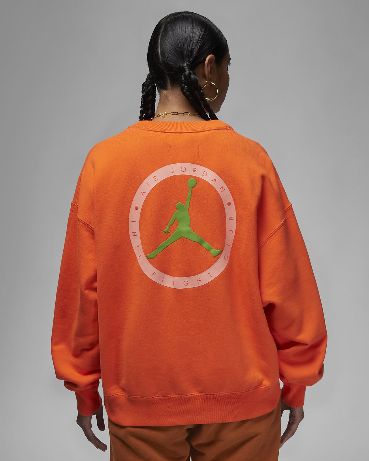 Jordan x TITAN Women's Crew-Neck Sweatshirt. Nike AT