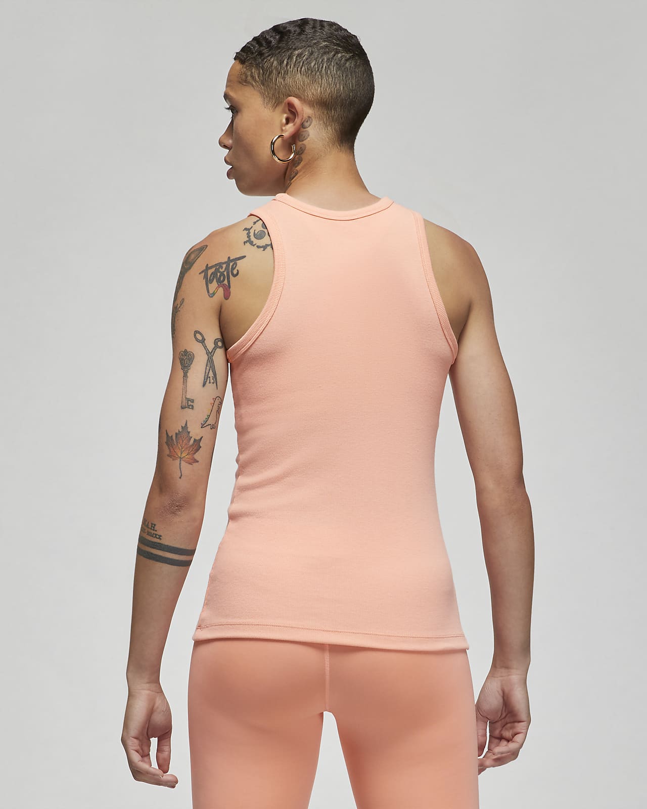 Jordan Essentials női trikó. Nike HU