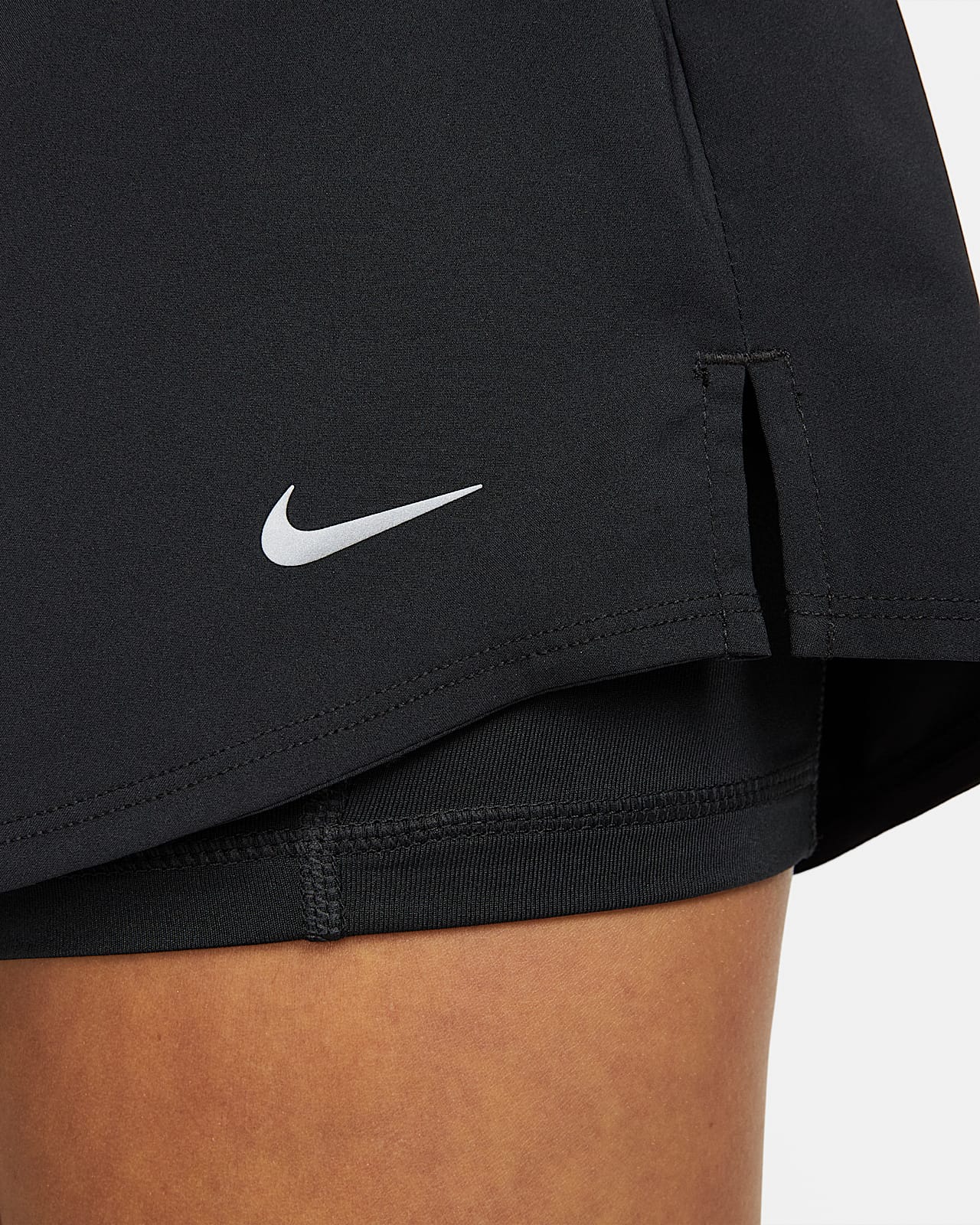Calções 2 em 1 de 8 cm com cintura subida Dri-FIT Nike One para mulher ...