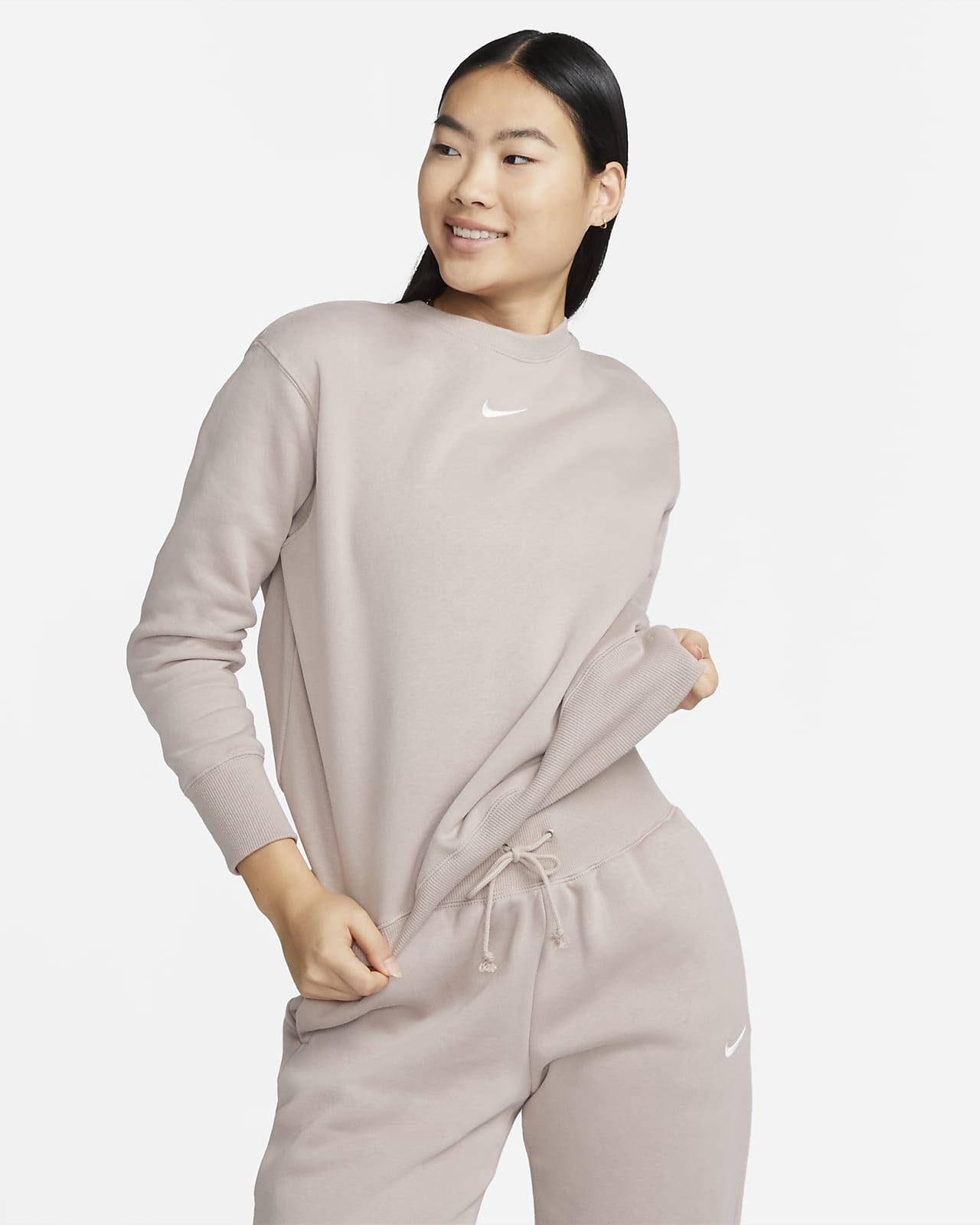 Nike Sportswear Phoenix Fleece Women's Oversized Crew-Neck Sweatshirt. Nike ID
