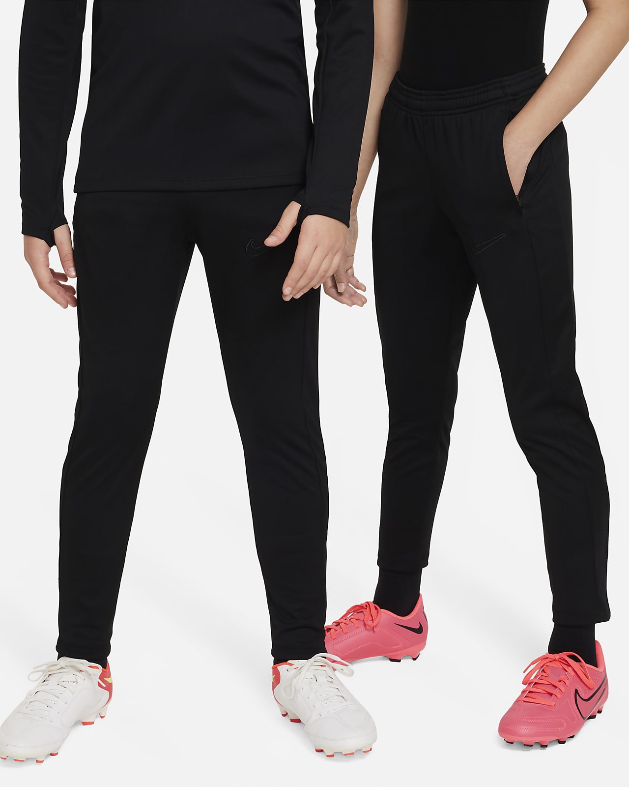 Nike Dri-FIT Academy23 Kids' Football Trousers. Nike LU