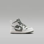 Boty Jordan 1 Mid pro kojence a batolata. Nike CZ