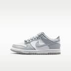 Nike Dunk Low Older Kids' Shoes. Nike SI