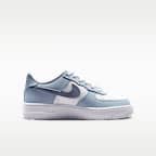 Nike Air Force 1 Older Kids' Shoes. Nike CH