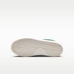 Nike Tennis Classic Older Kids' Shoes. Nike RO