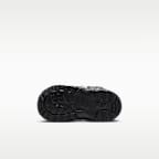 Nike Manoa 17 Baby/Toddler Boots. Nike BG