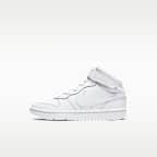 Nike Court Borough Mid 2 Schuh für jüngere Kinder. Nike BE