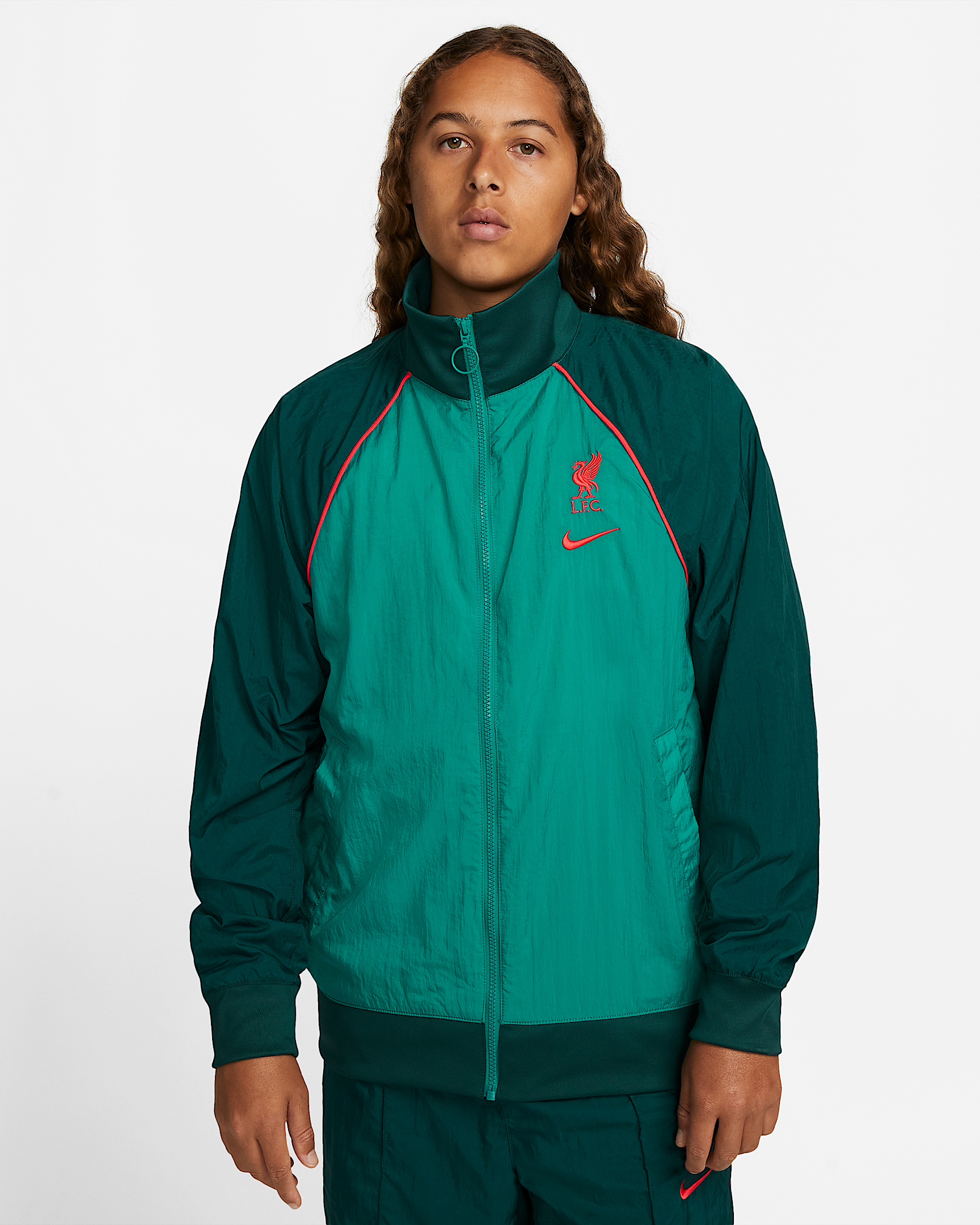 Liverpool F.C. Men's Full-Zip Tracksuit Football Jacket. Nike NL