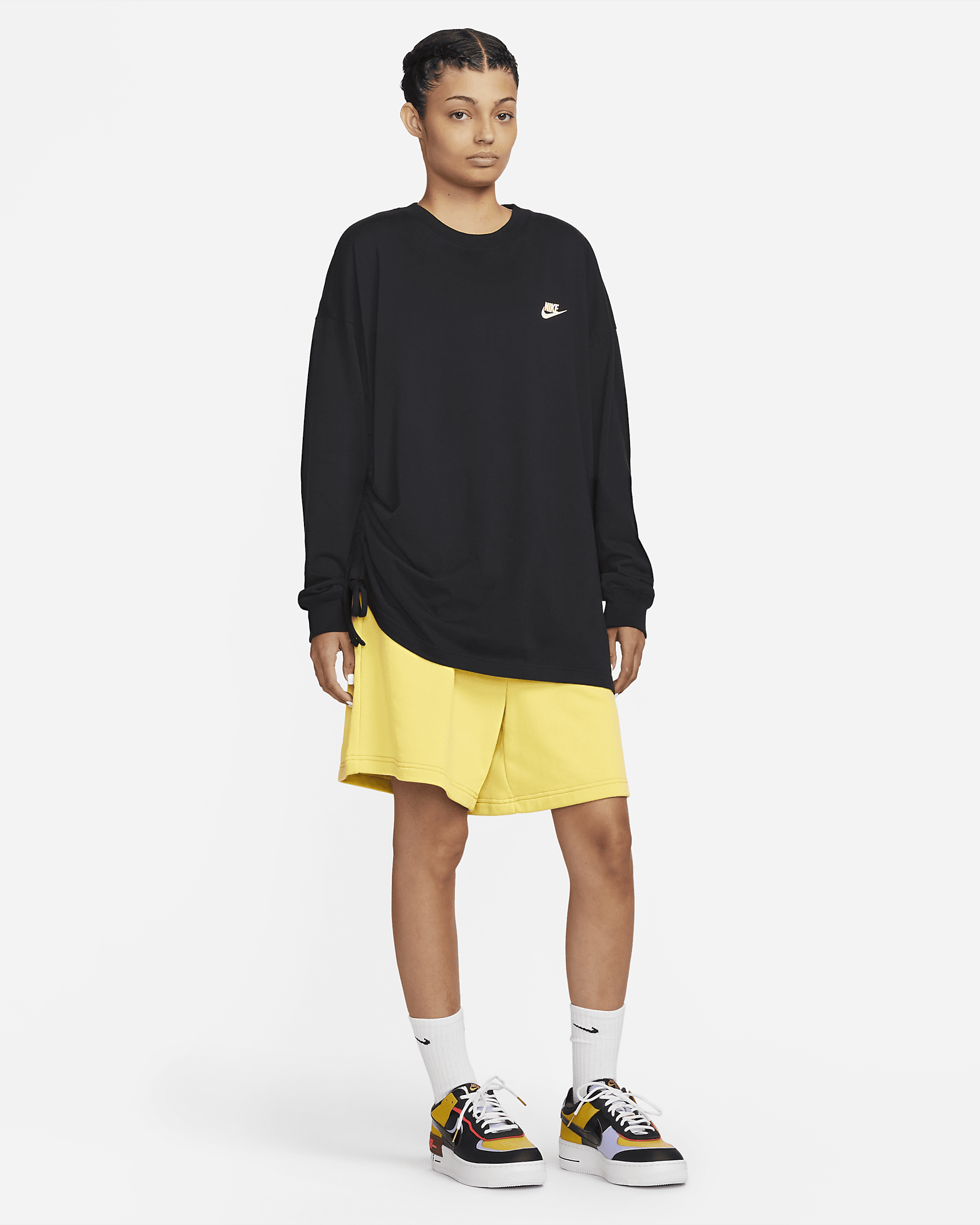 Nike Sportswear Women's Long-Sleeve Dance Top. Nike CZ