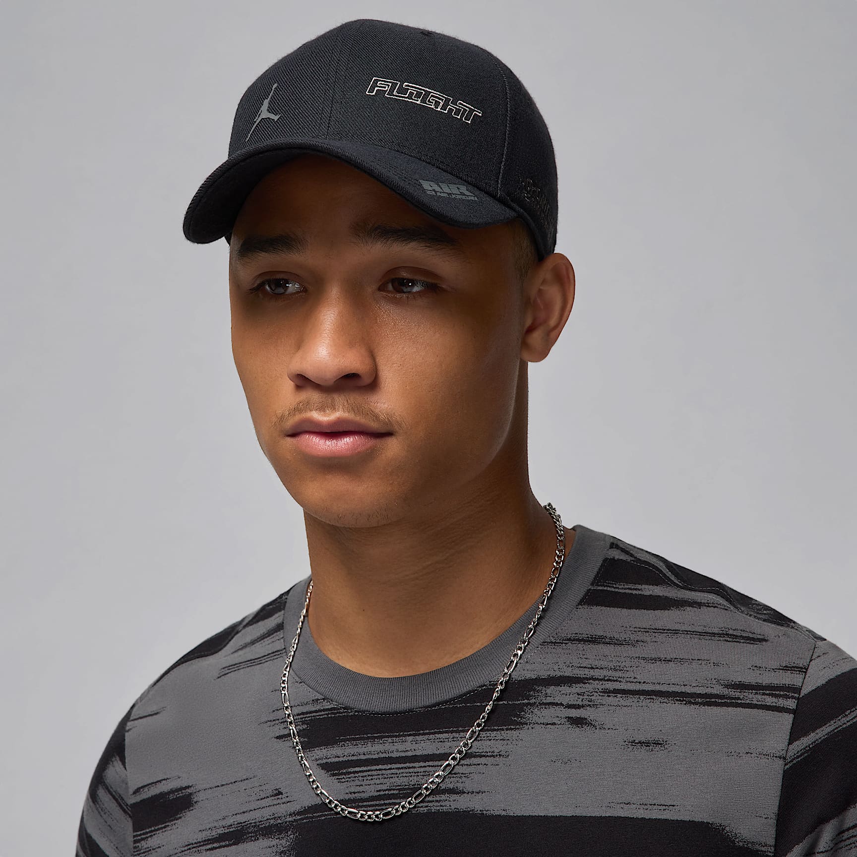 Jordan Rise Structured Hat. Nike SG