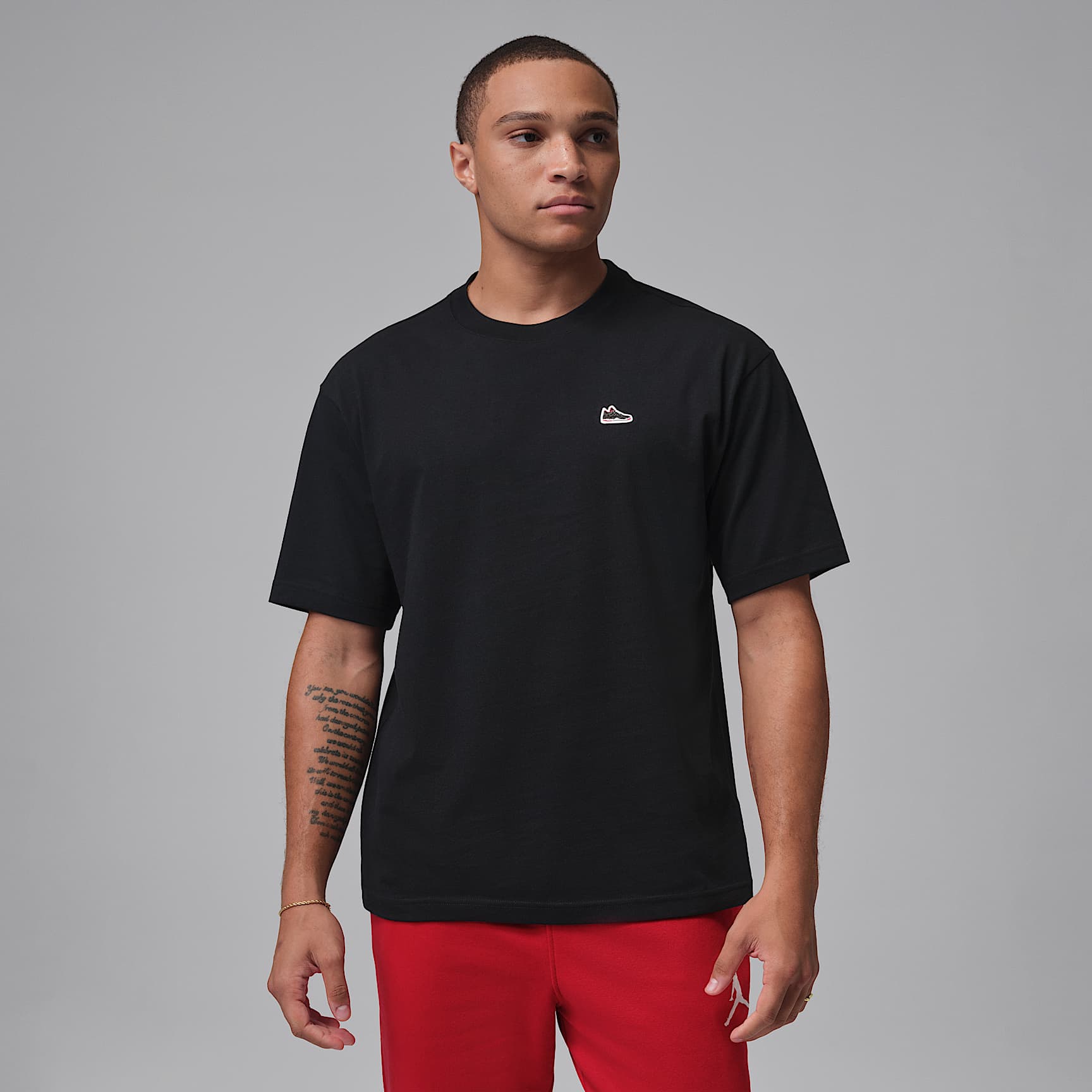 Jordan Men's Sneaker Patch T-Shirt. Nike UK