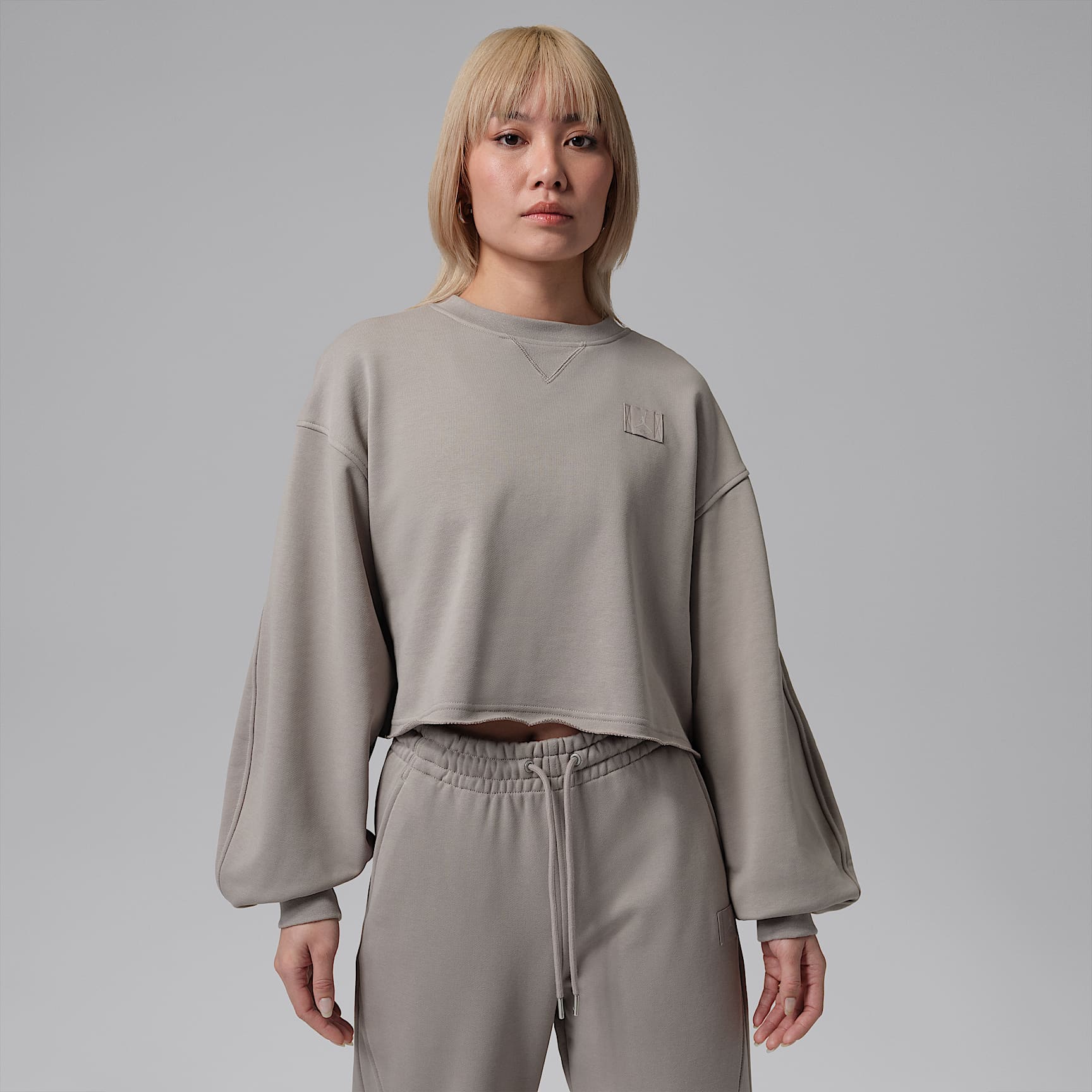 Jordan Flight Fleece Women's Mod-Crop Crew-Neck Sweatshirt. Nike AU