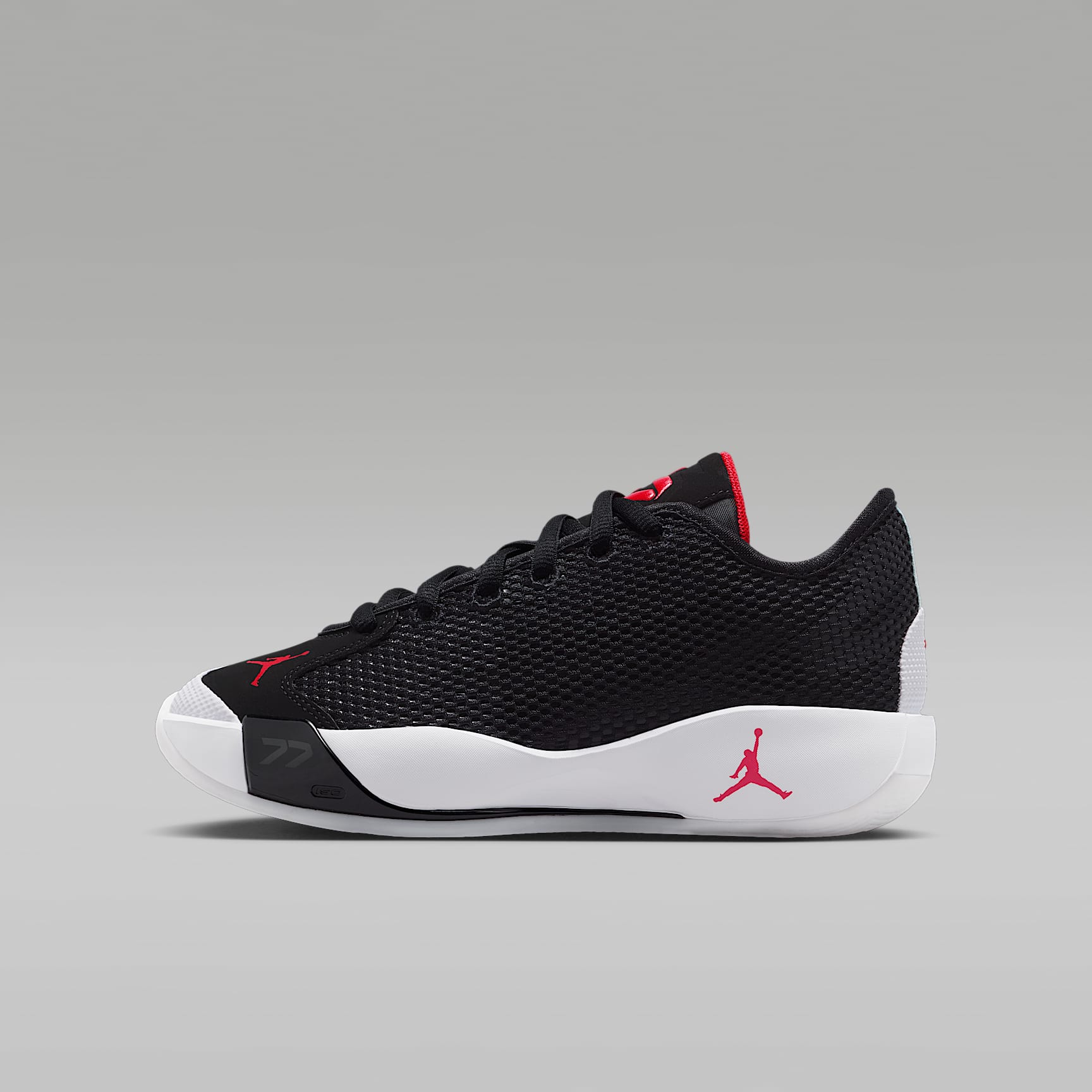Luka 77 "Bred" Big Kids' Basketball Shoes. Nike.com