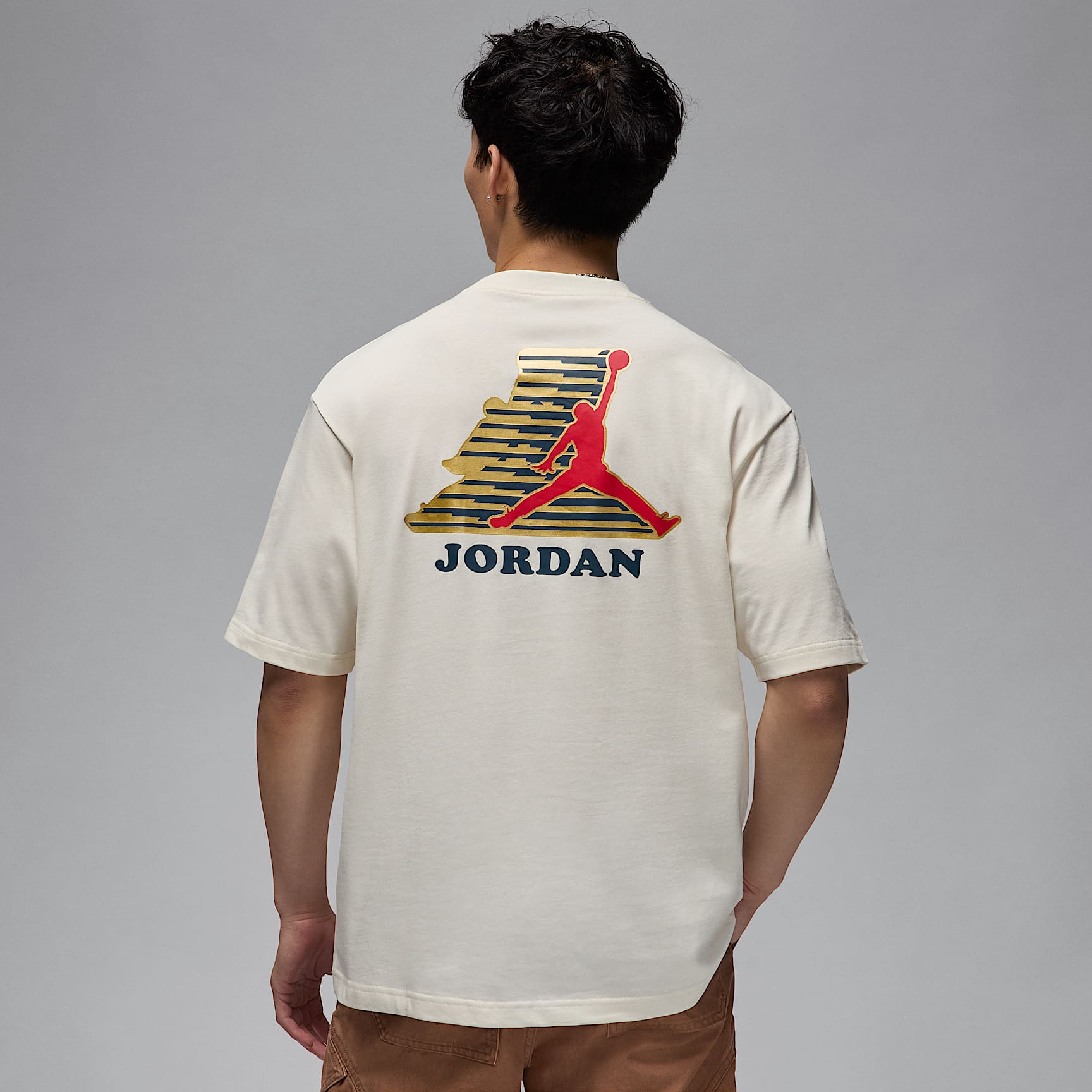 Jordan Men's Graphic T-Shirt. Nike VN