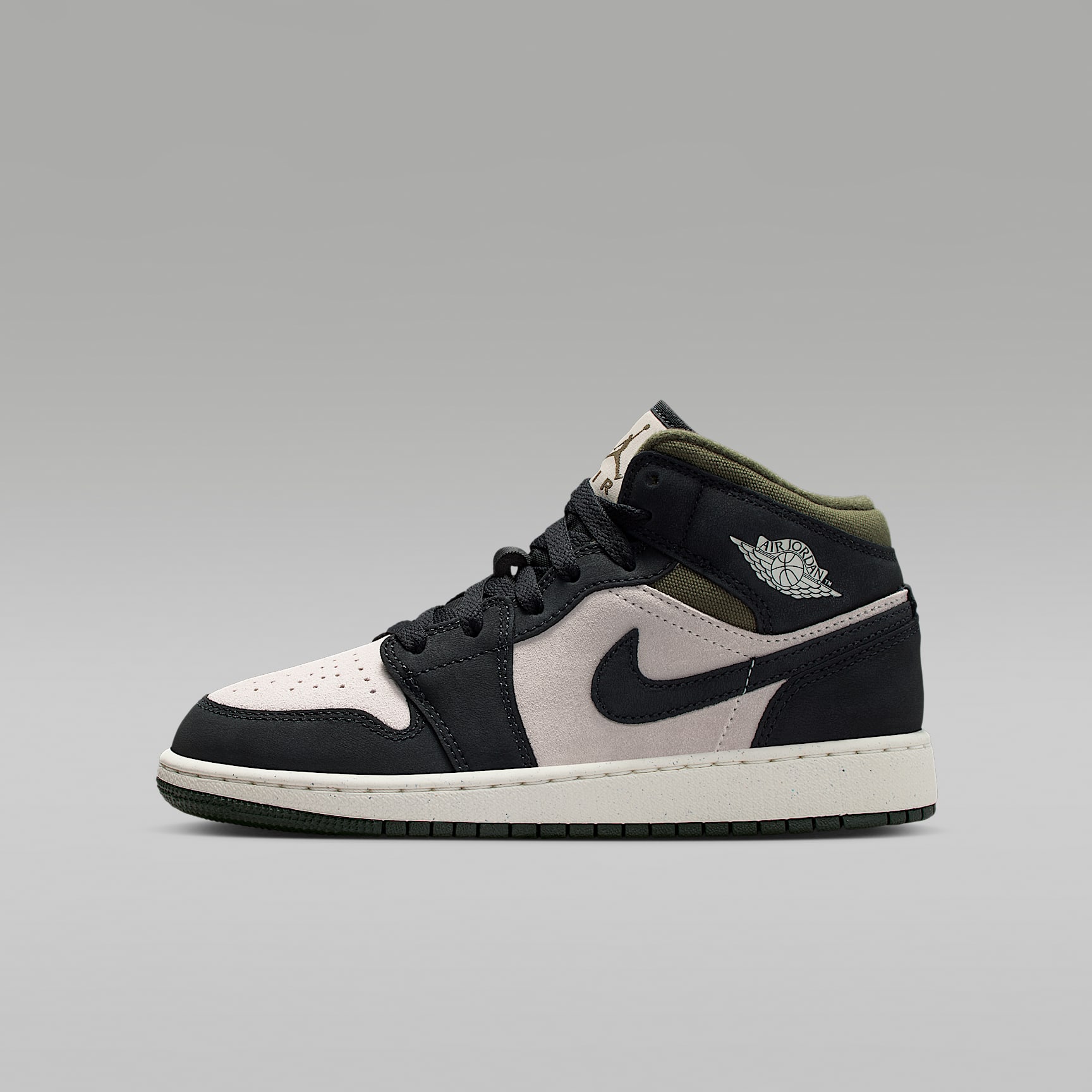 Air Jordan 1 Mid Big Kids' Shoes. Nike.com