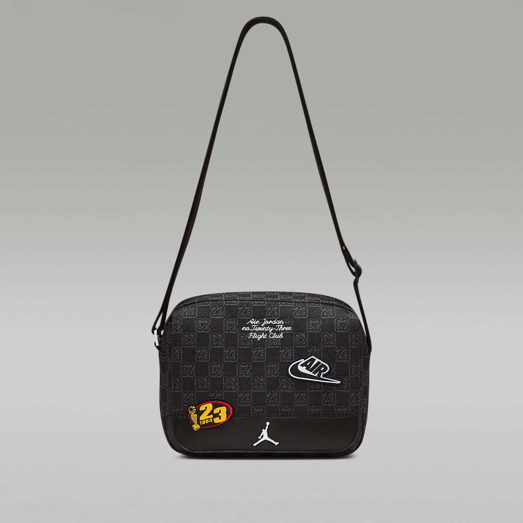 Jordan Monogram Messenger Bag (3.6L). Nike PT