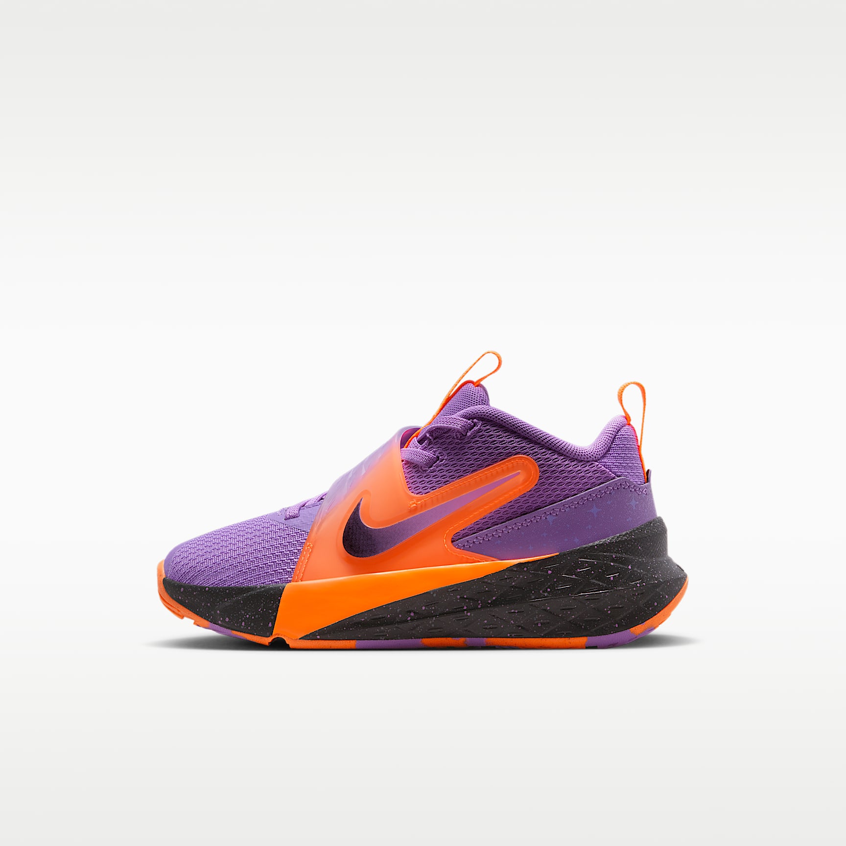 Nike Team Hustle D 12 小童鞋款。Nike TW