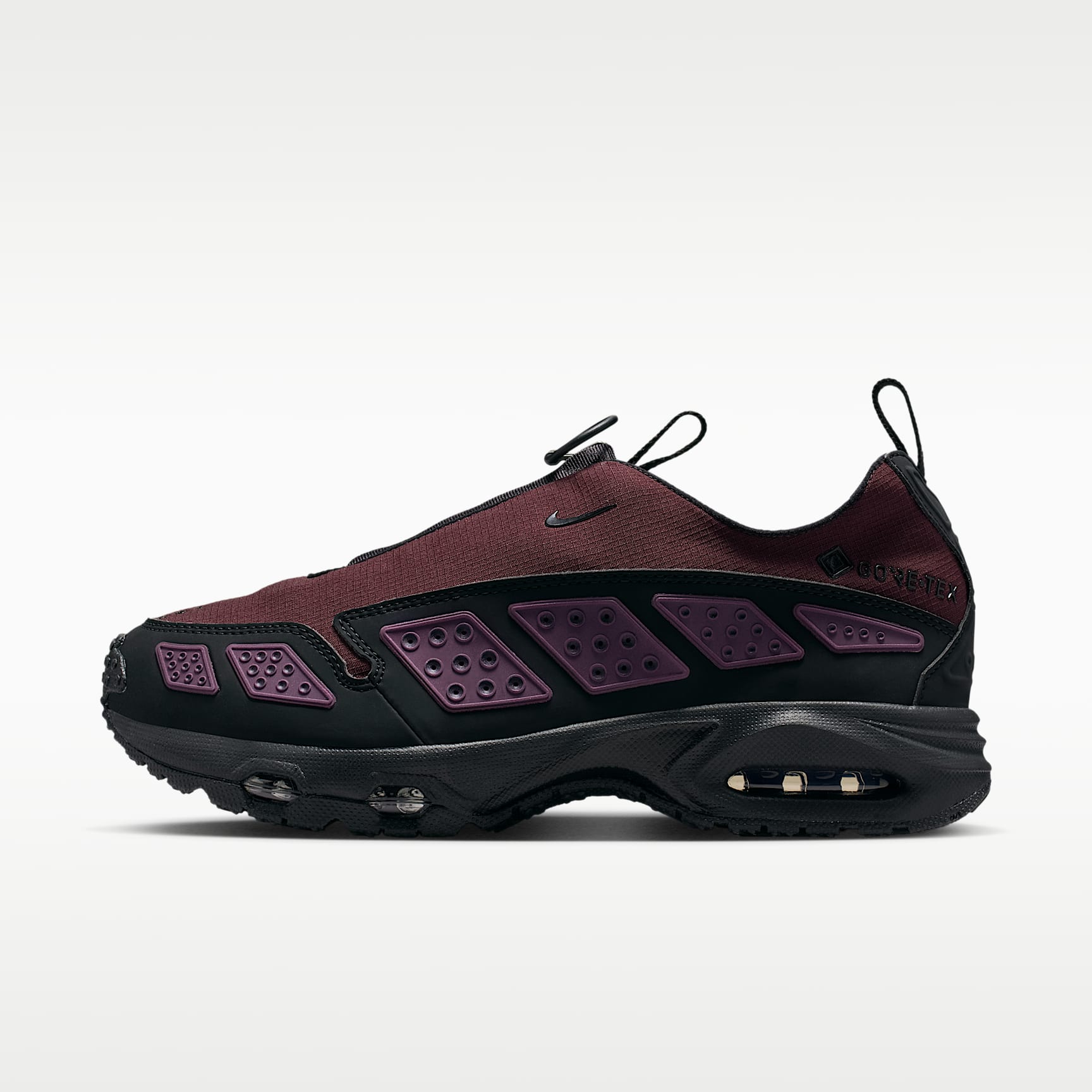 Nike Air Max SNDR GORE-TEX Women's Shoes. Nike CH