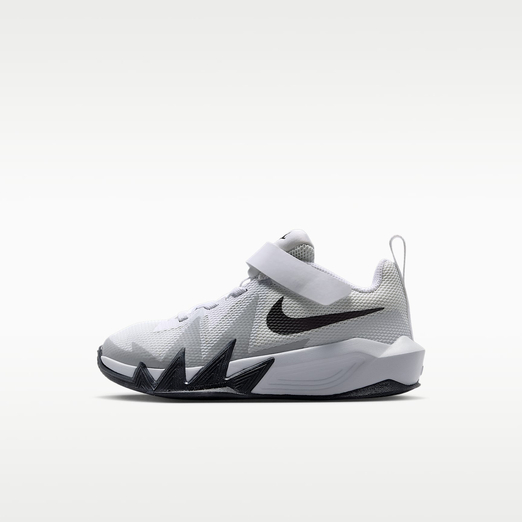 Nike S.T. Dynamite Little Kids' Basketball Shoe. Nike.com