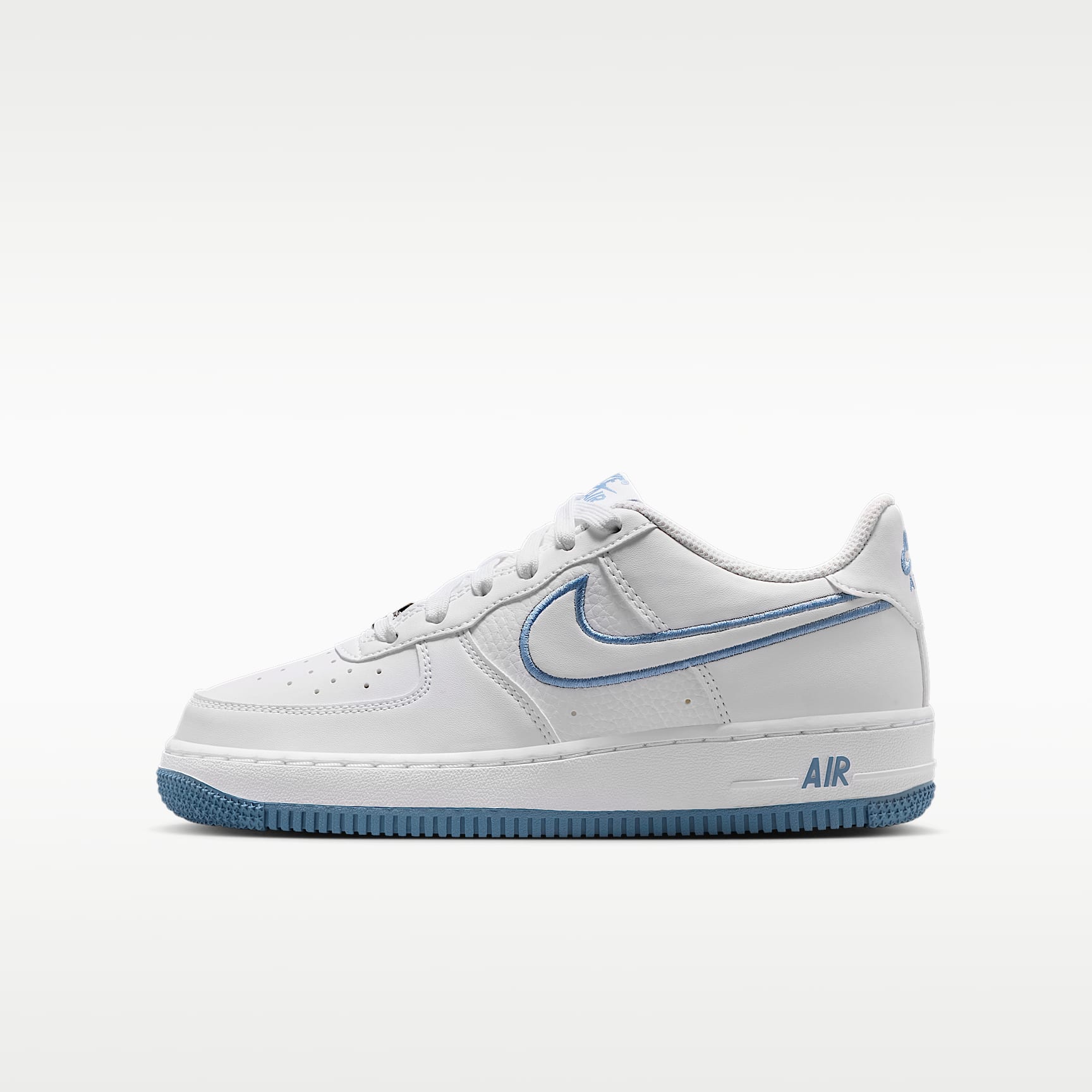Sapatilhas Nike Air Force 1 Júnior. Nike PT
