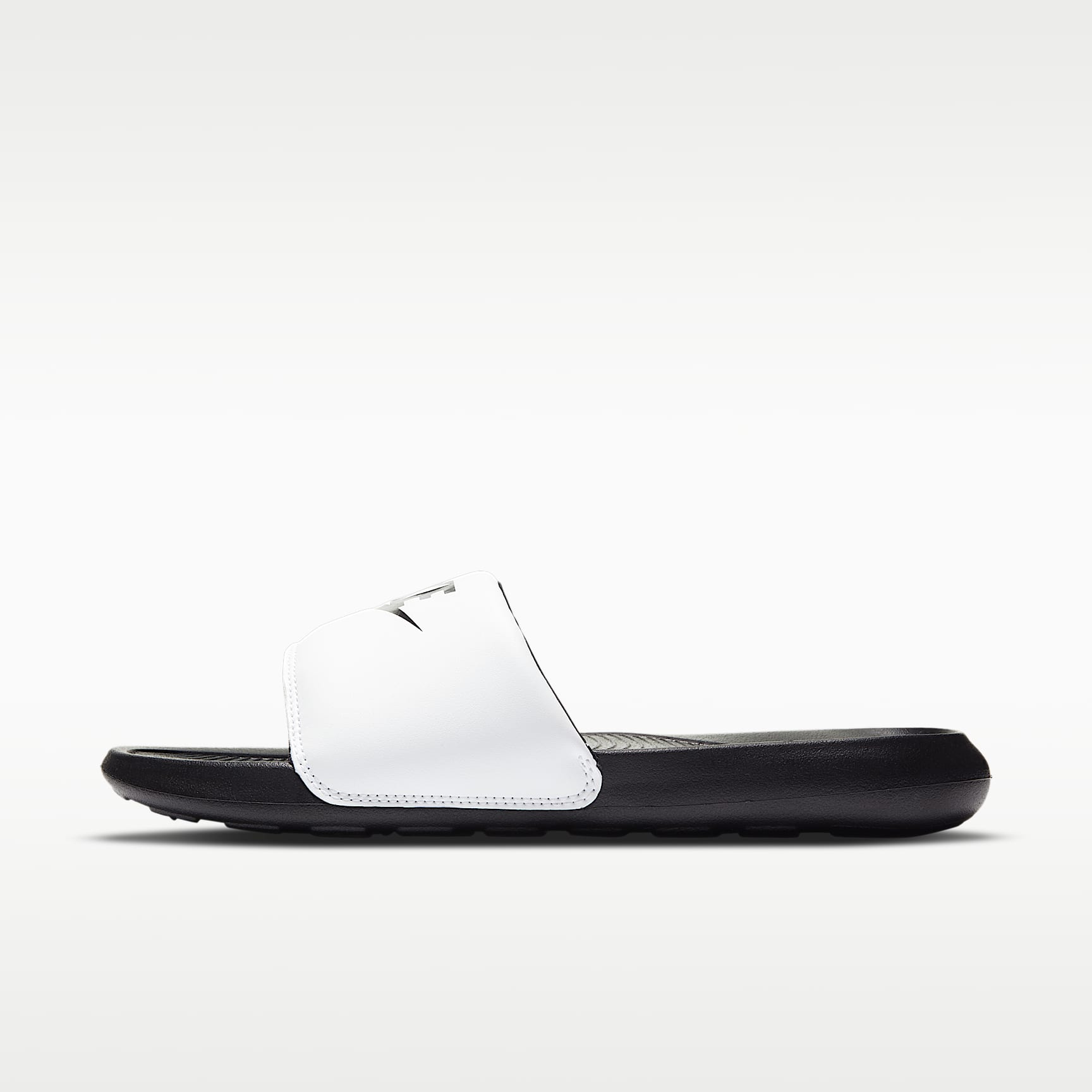 Nike Victori One Women's Slides. Nike HU