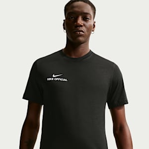 Nike Sportswear T-Shirt. Nike UK