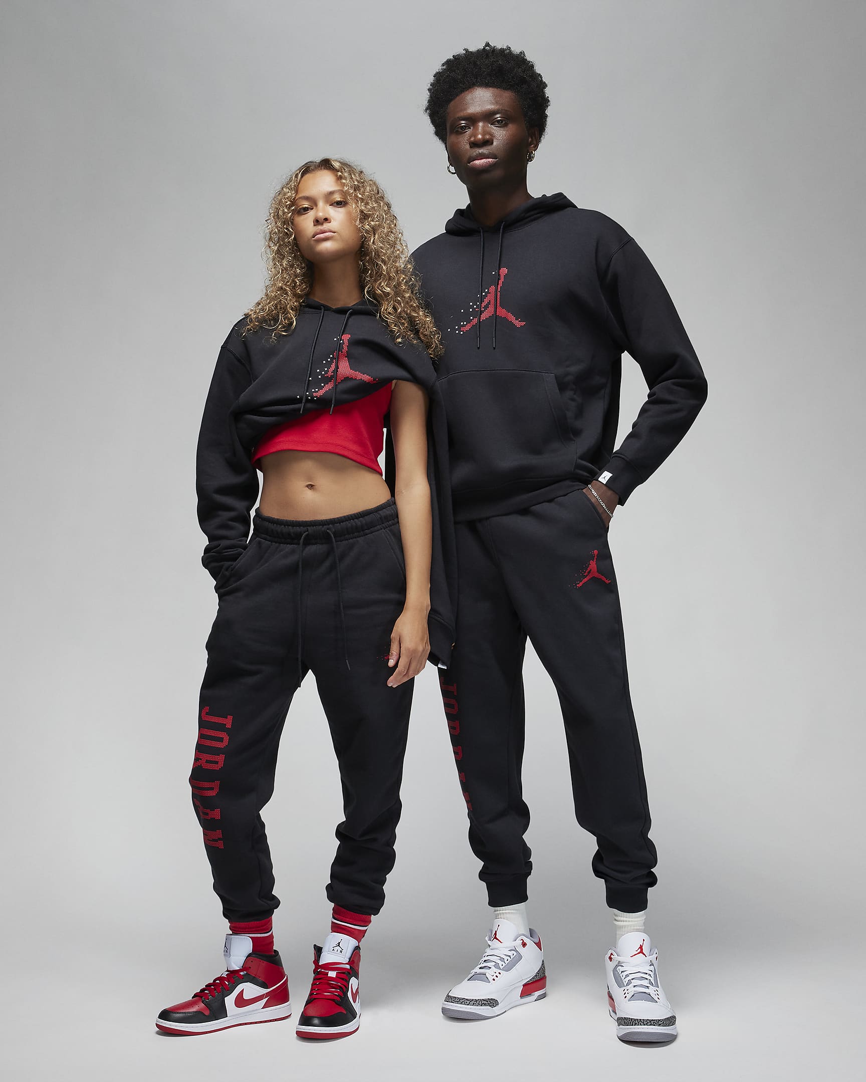 Jordan Essentials Festive Fleece Trousers. Nike PH