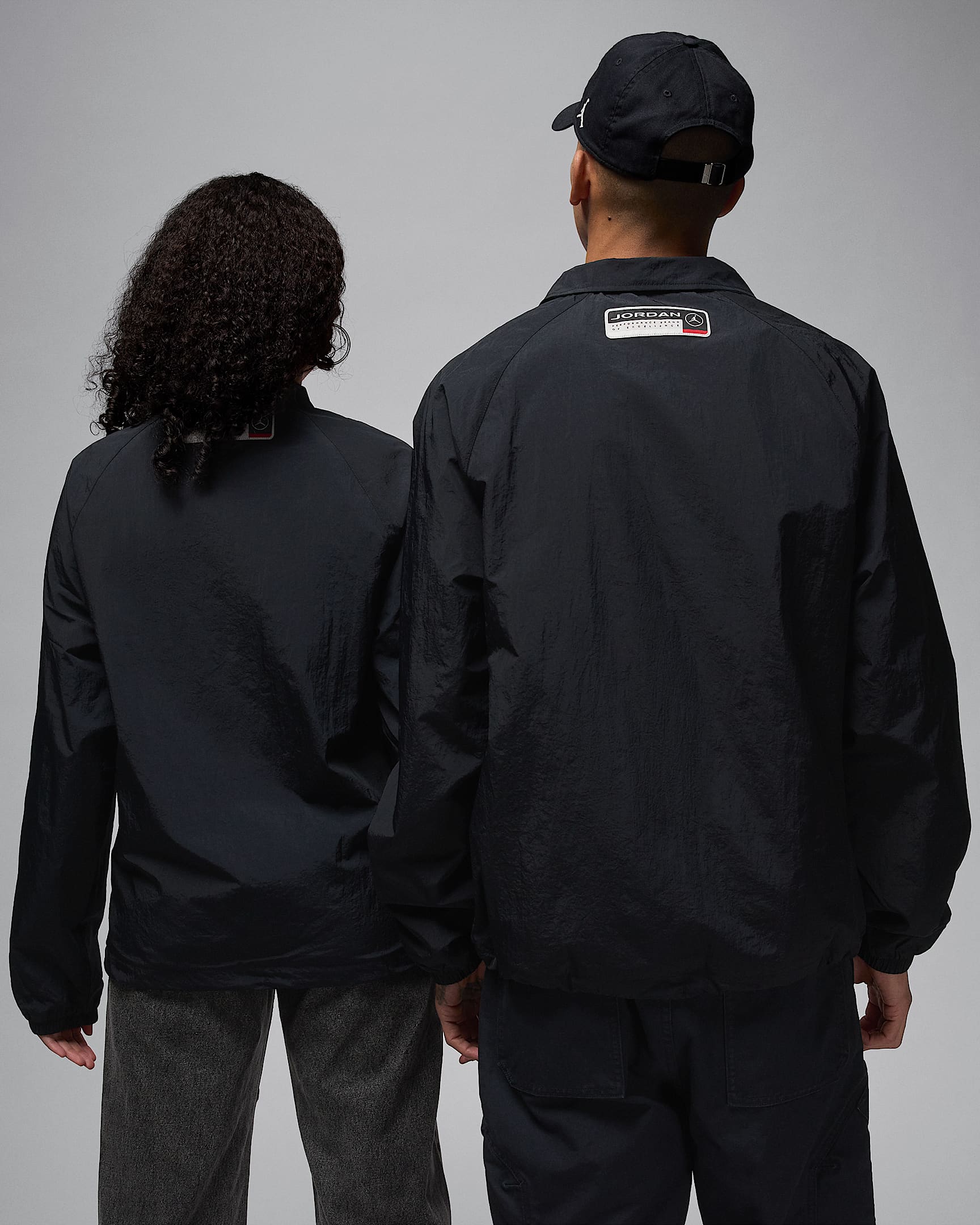 Jordan Essentials 男款教練外套。Nike TW