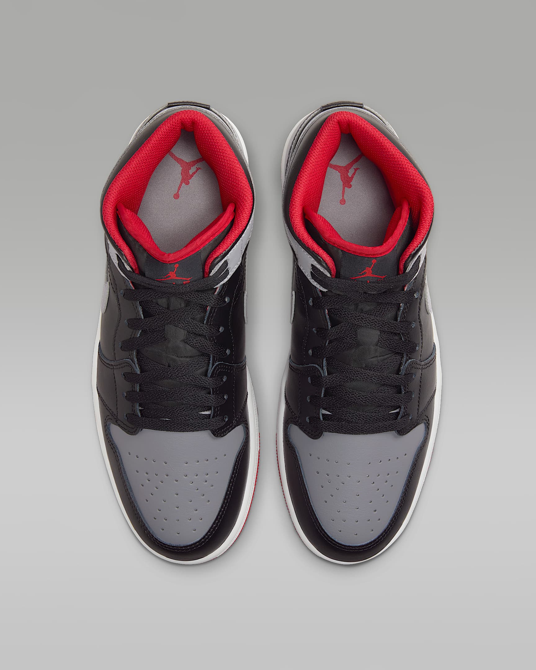 Air Jordan 1 Mid Men's Shoes. Nike CH