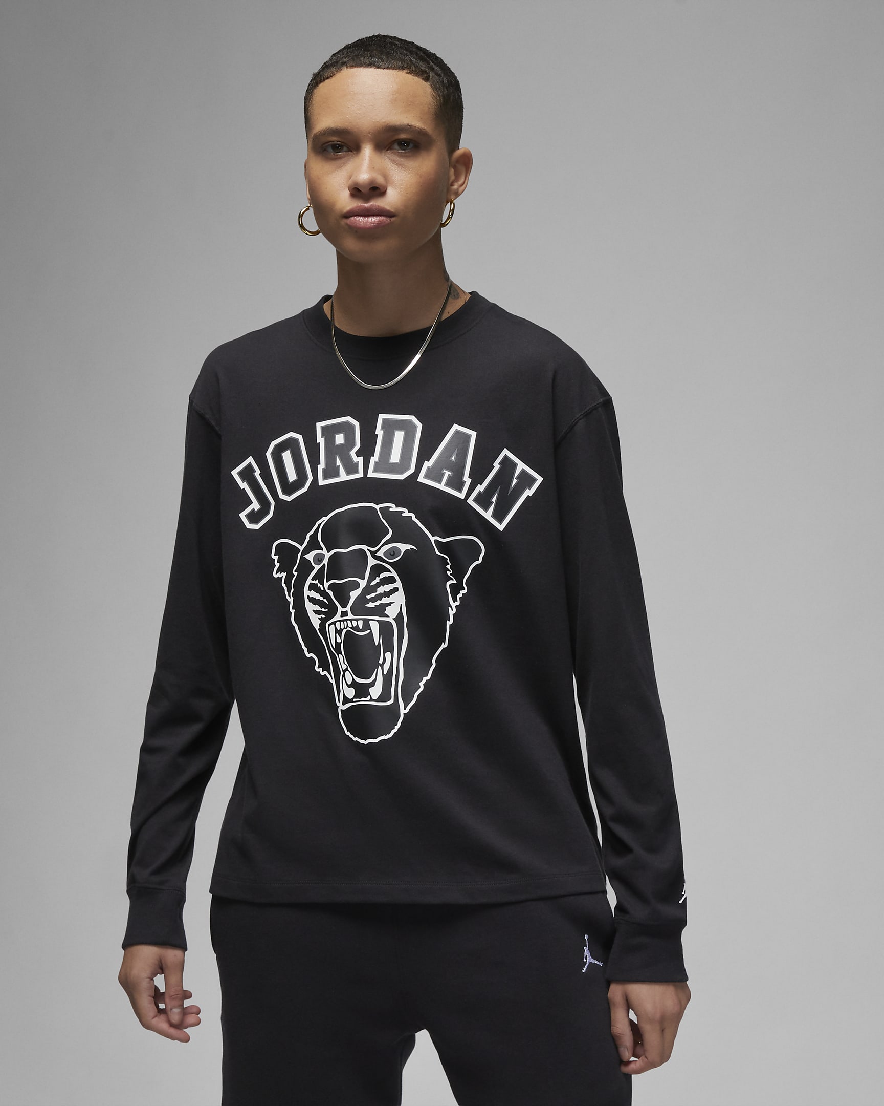 Jordan Women's Graphic Long-sleeve T-Shirt. Nike MY