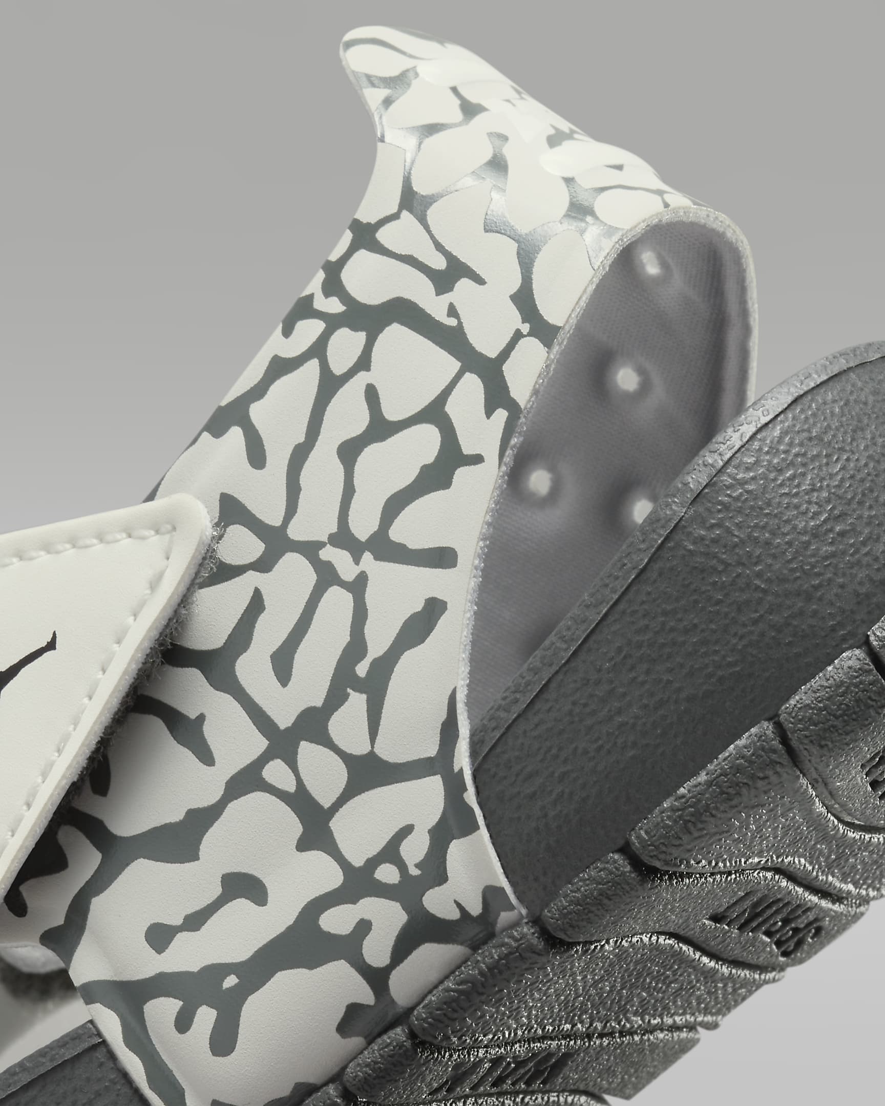 Jordan Flare Kleuterschoen. Nike BE
