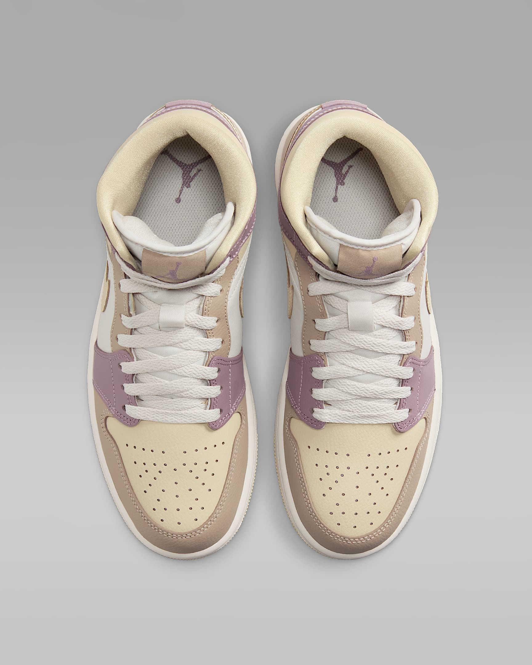 Air Jordan 1 Mid Schuh (Damen). Nike DE