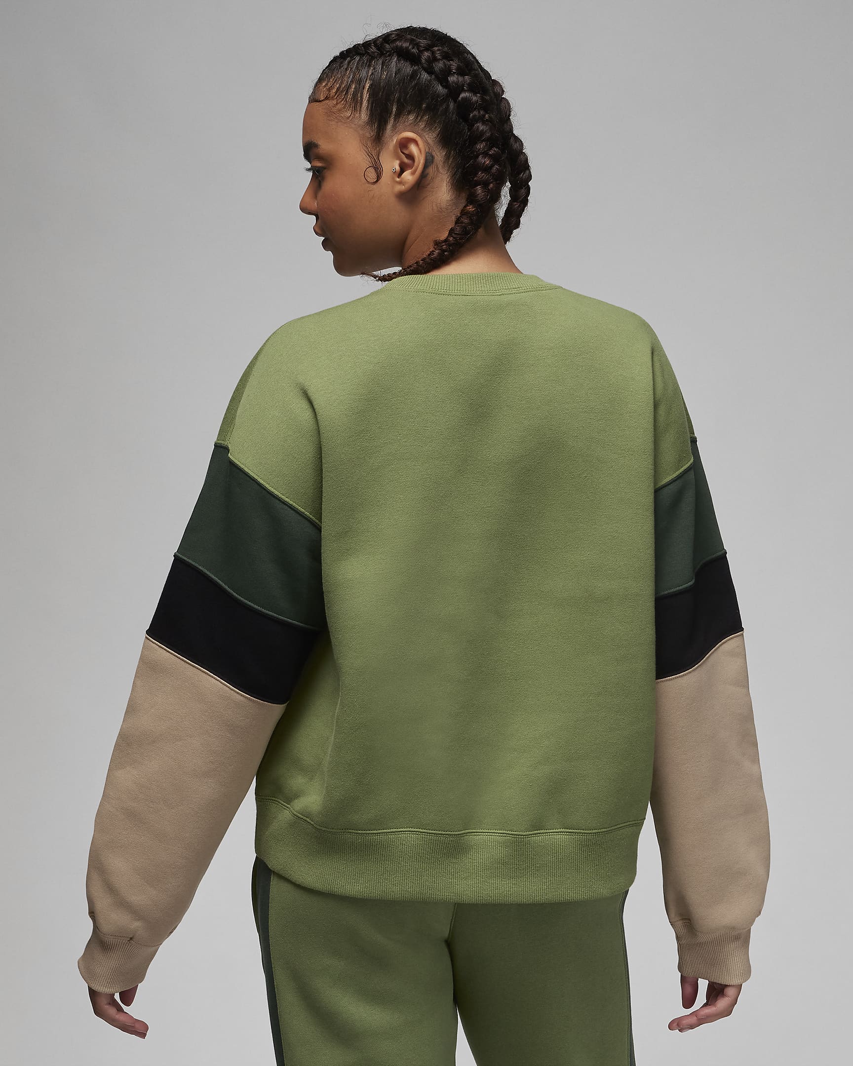 Jordan Brooklyn Fleece Women's Crew-Neck Sweatshirt. Nike IE