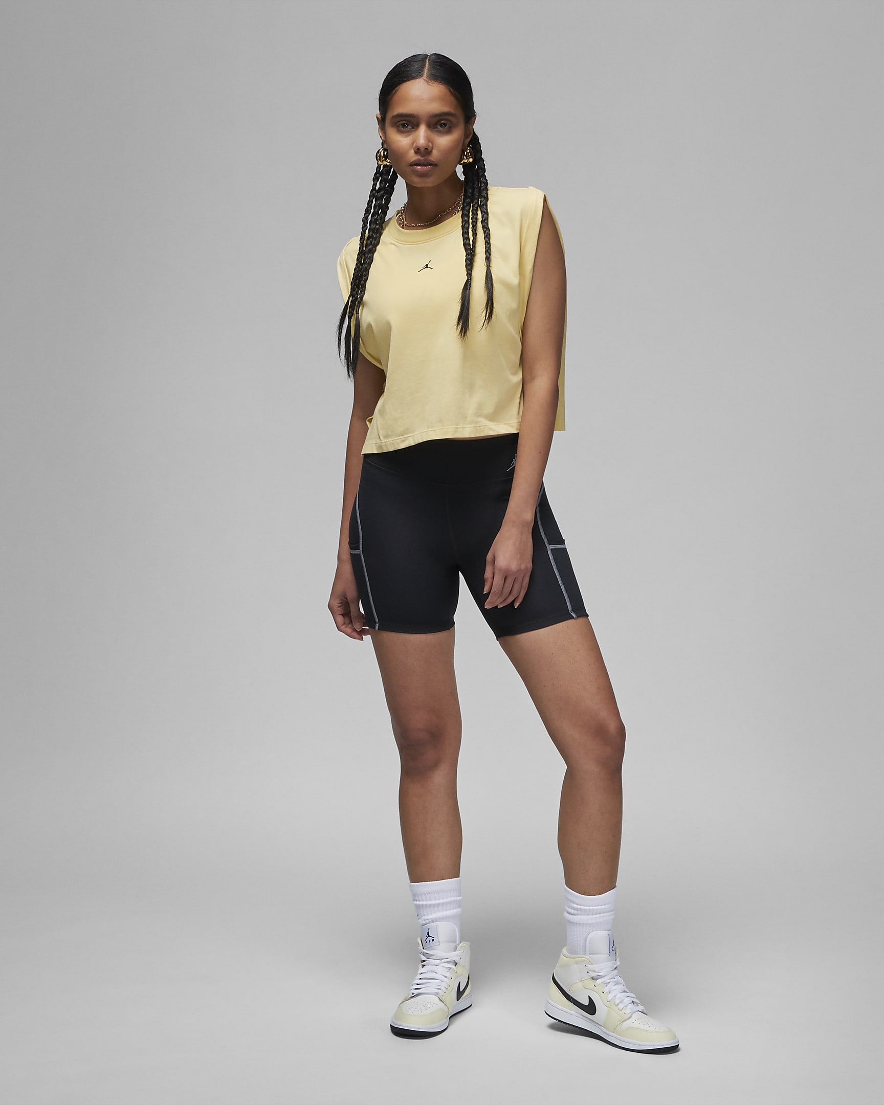 Jordan Sport Essentials Women's Tank. Nike PT