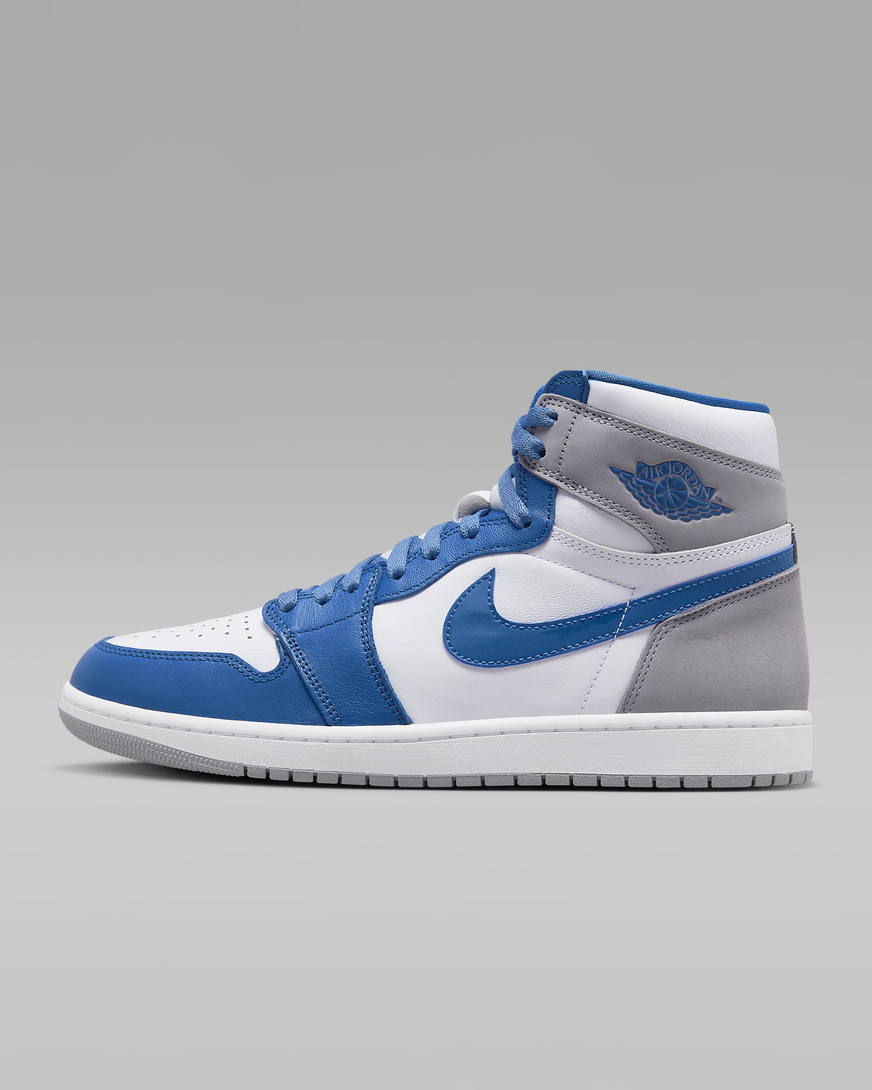 Air Jordan 1 Retro High OG Men's Shoes. Nike HU