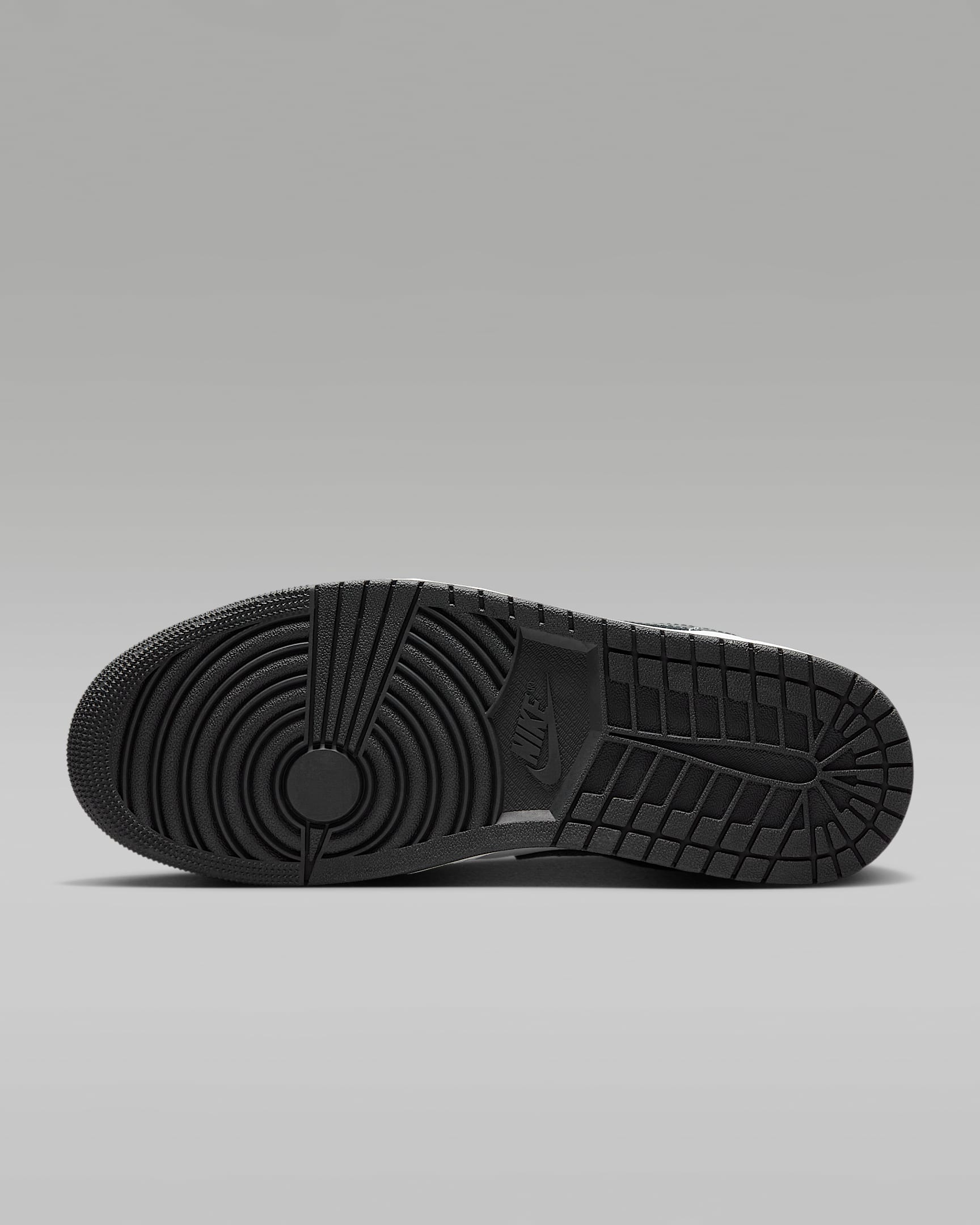 Air Jordan 1 Mid Men's Shoes. Nike PH
