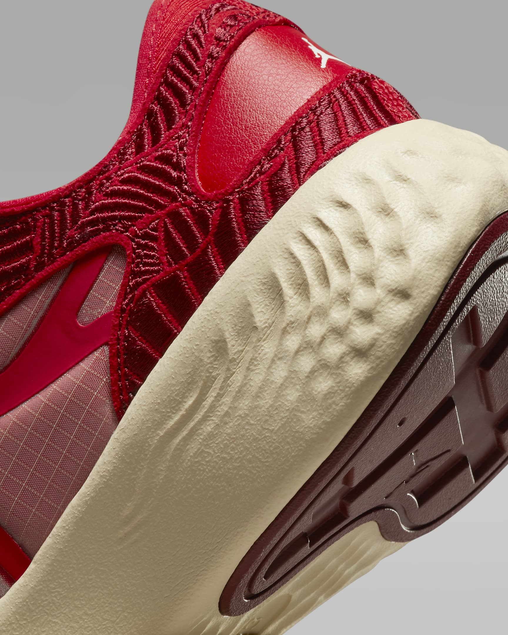 Scarpa Jordan Delta 3 Low SE – Donna. Nike CH