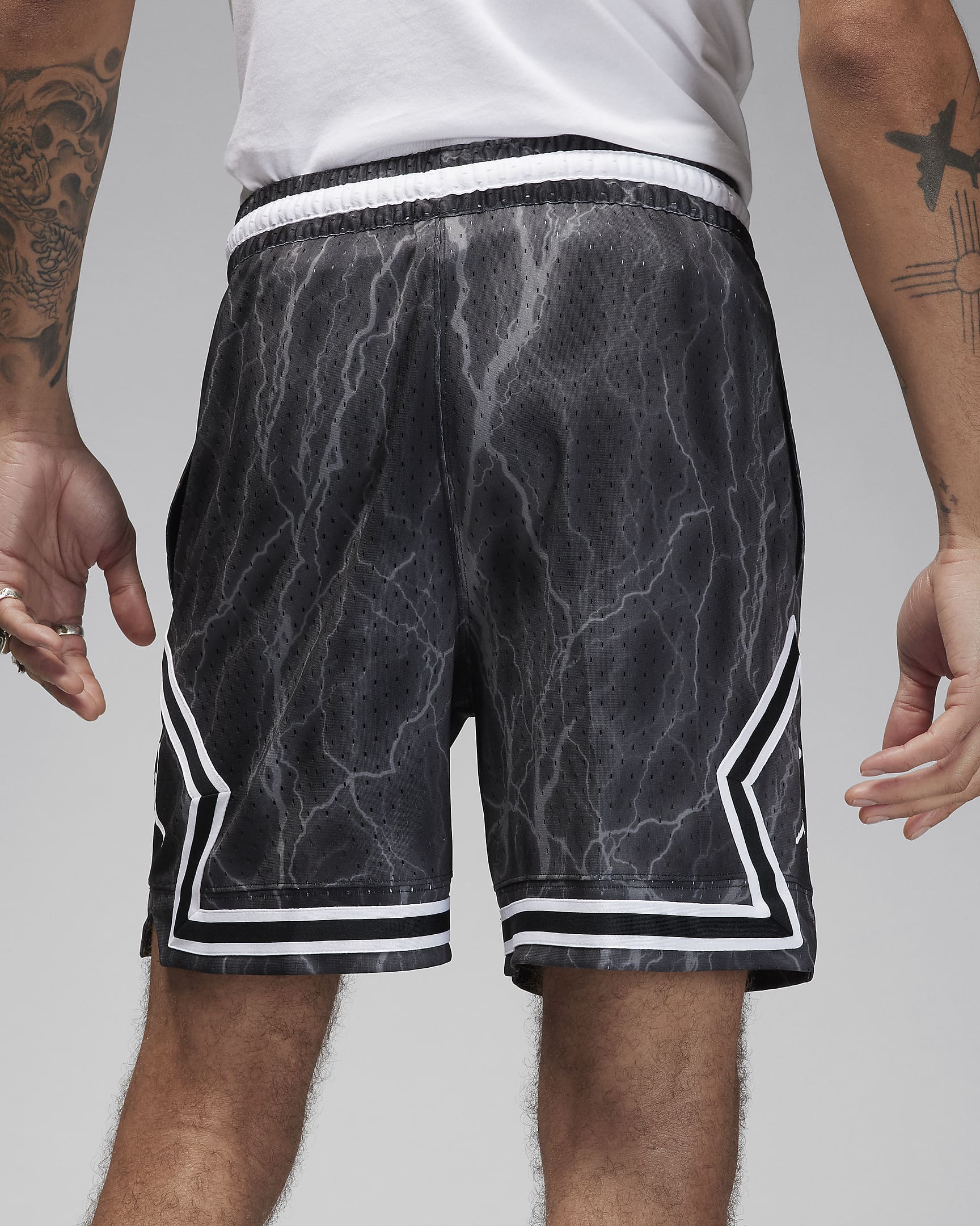Jordan Dri-FIT Sport Men's Diamond Shorts. Nike RO