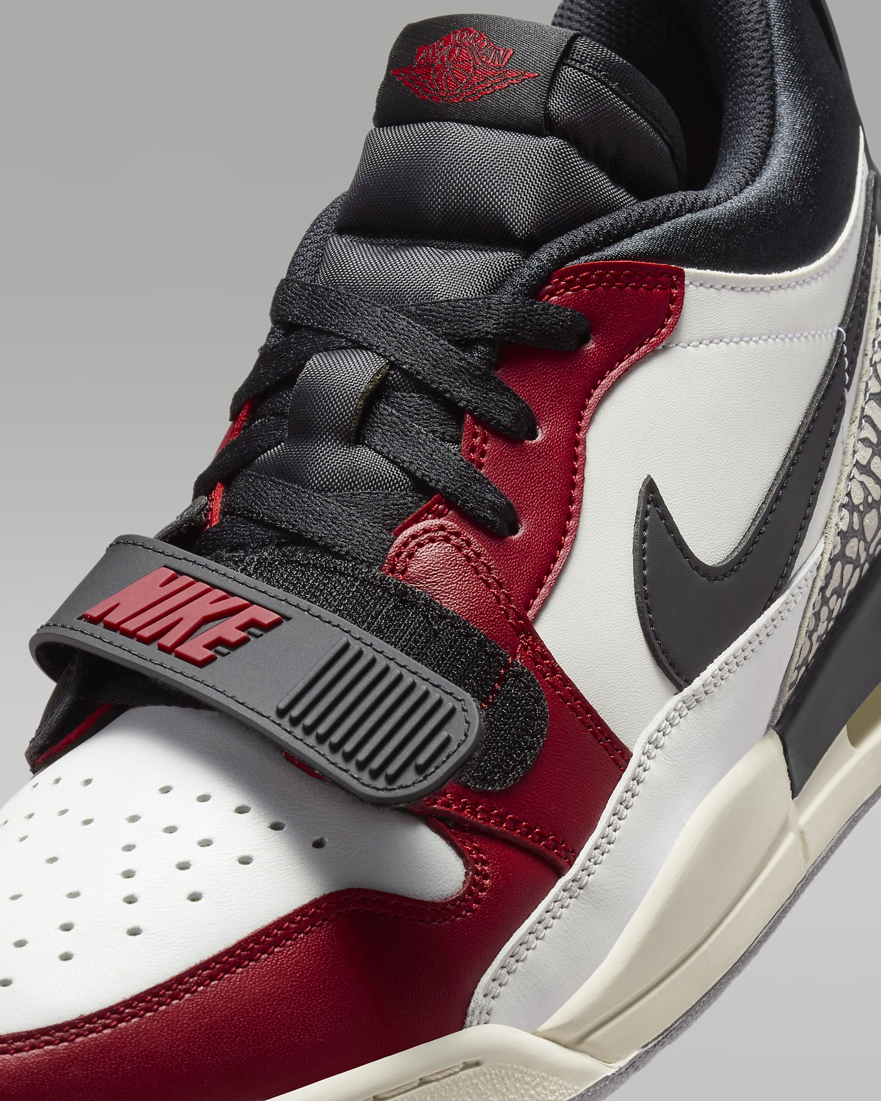 Air Jordan Legacy 312 Low Men's Shoes. Nike PH