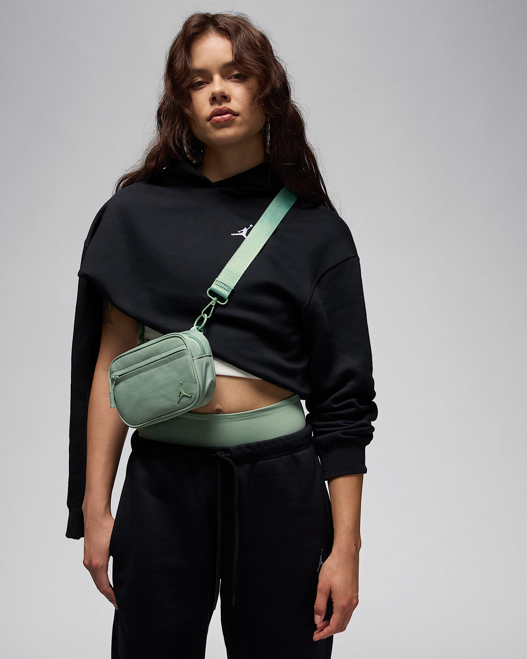 Jordan Alpha Camera Bag (1L). Nike.com