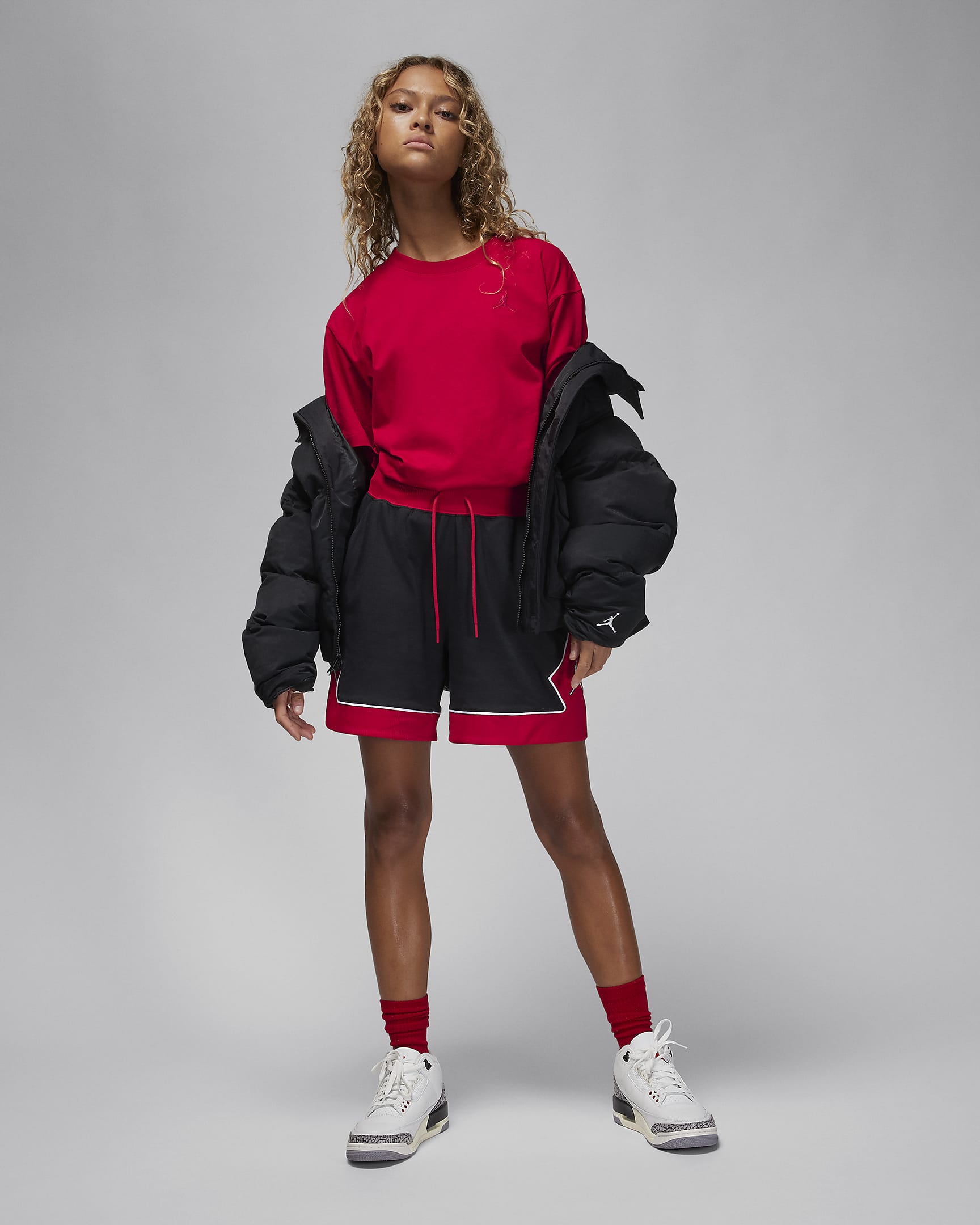 Jordan Essentials Women's Top. Nike BG Jordan Essentials Women's Top. Nike BG