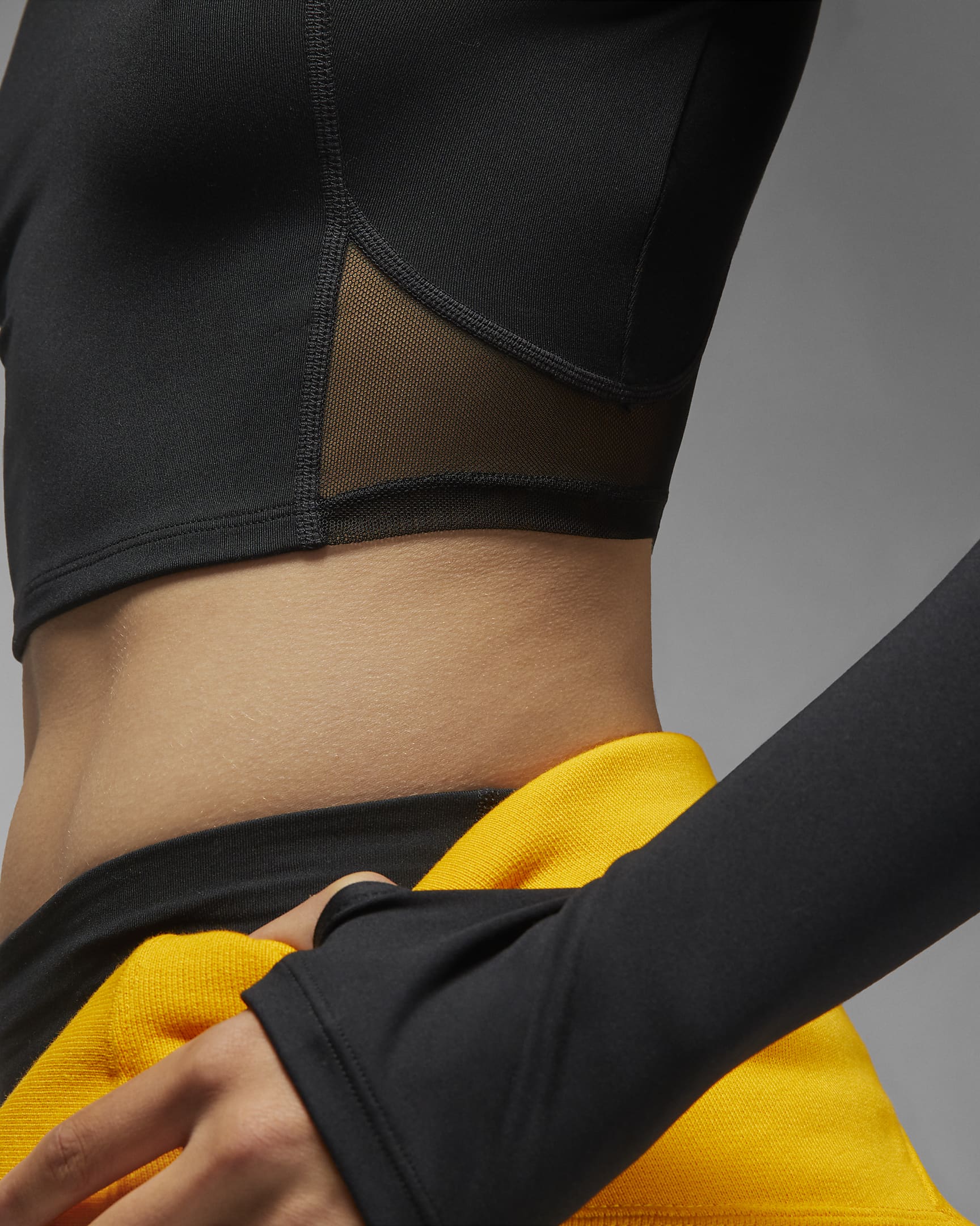 Jordan Sport Women's Long-Sleeve Crop Top. Nike BG