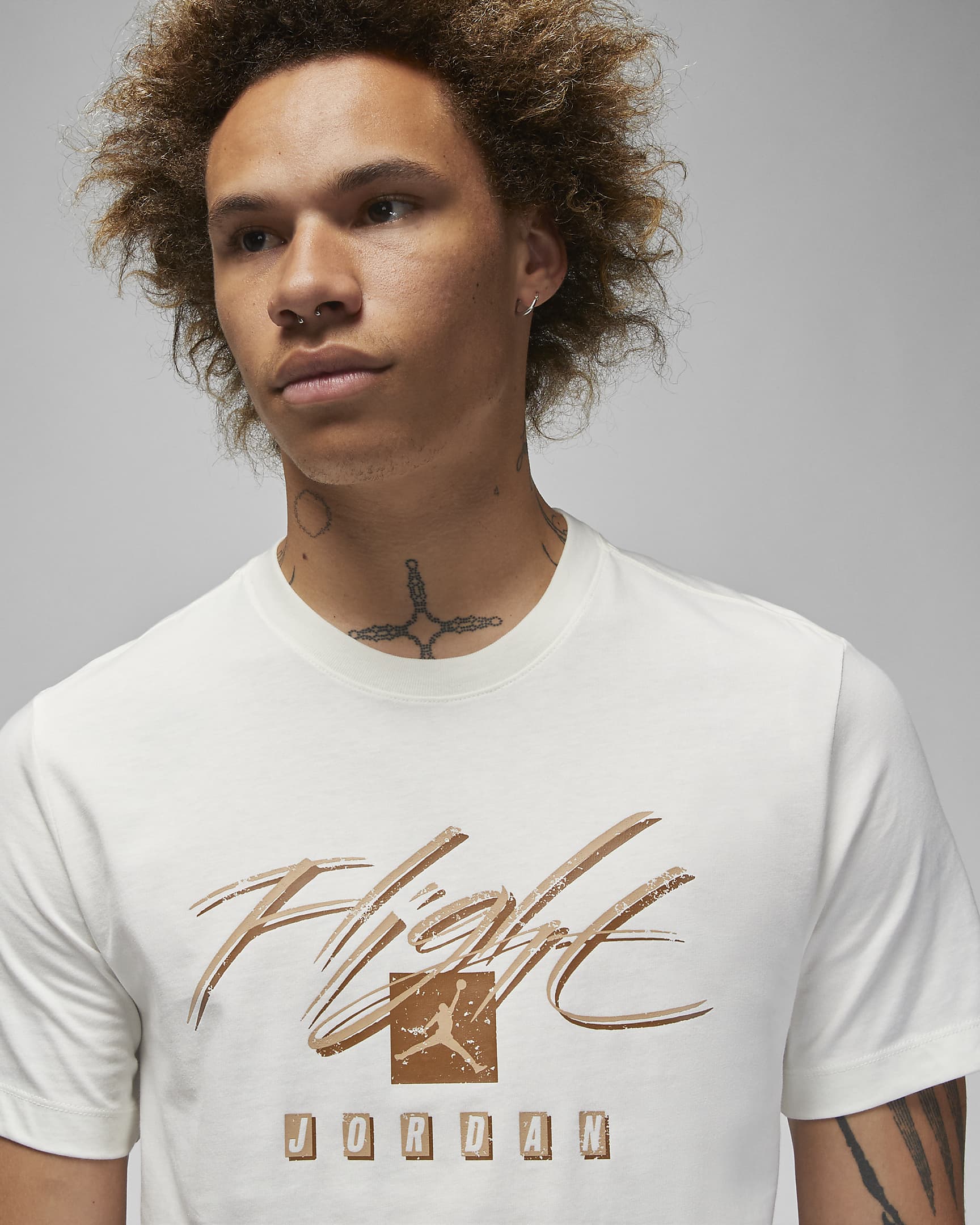 Jordan Flight Essentials Men's T-Shirt. Nike LU