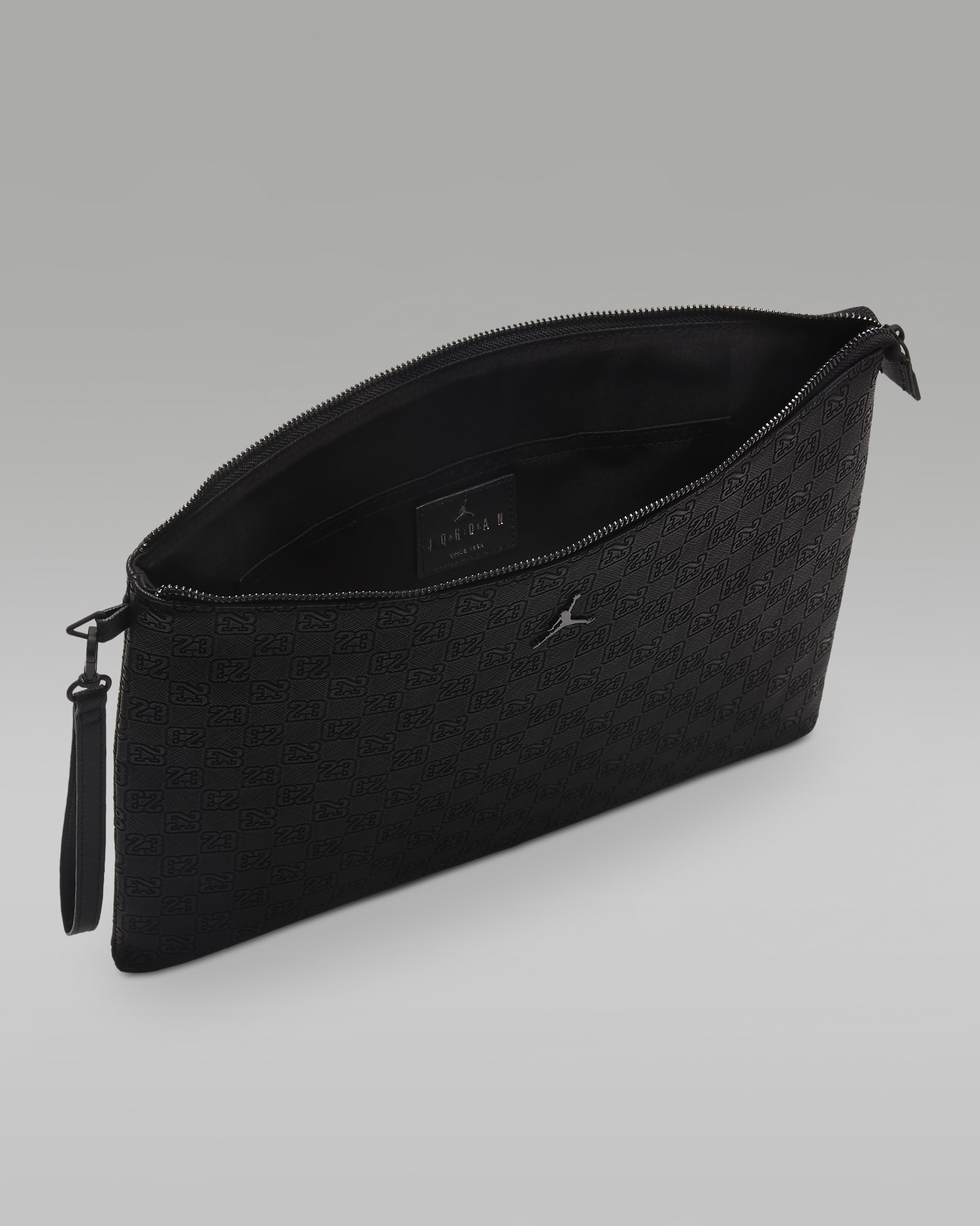 Jordan Monogram Pouch (0.69L). Nike.com