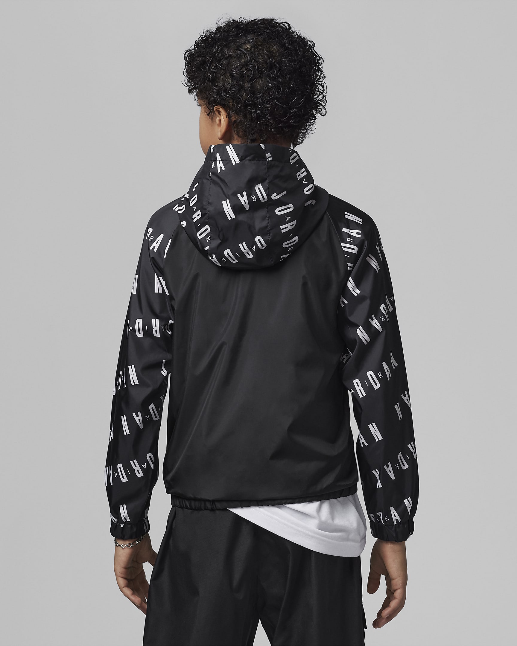 Jordan Older Kids' Hooded Colour-block Windbreaker. Nike NL