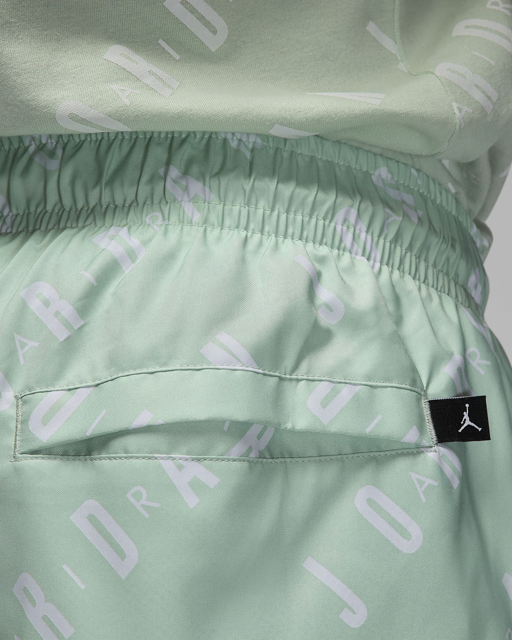 Jordan Essentials Men's Poolside Shorts. Nike NZ